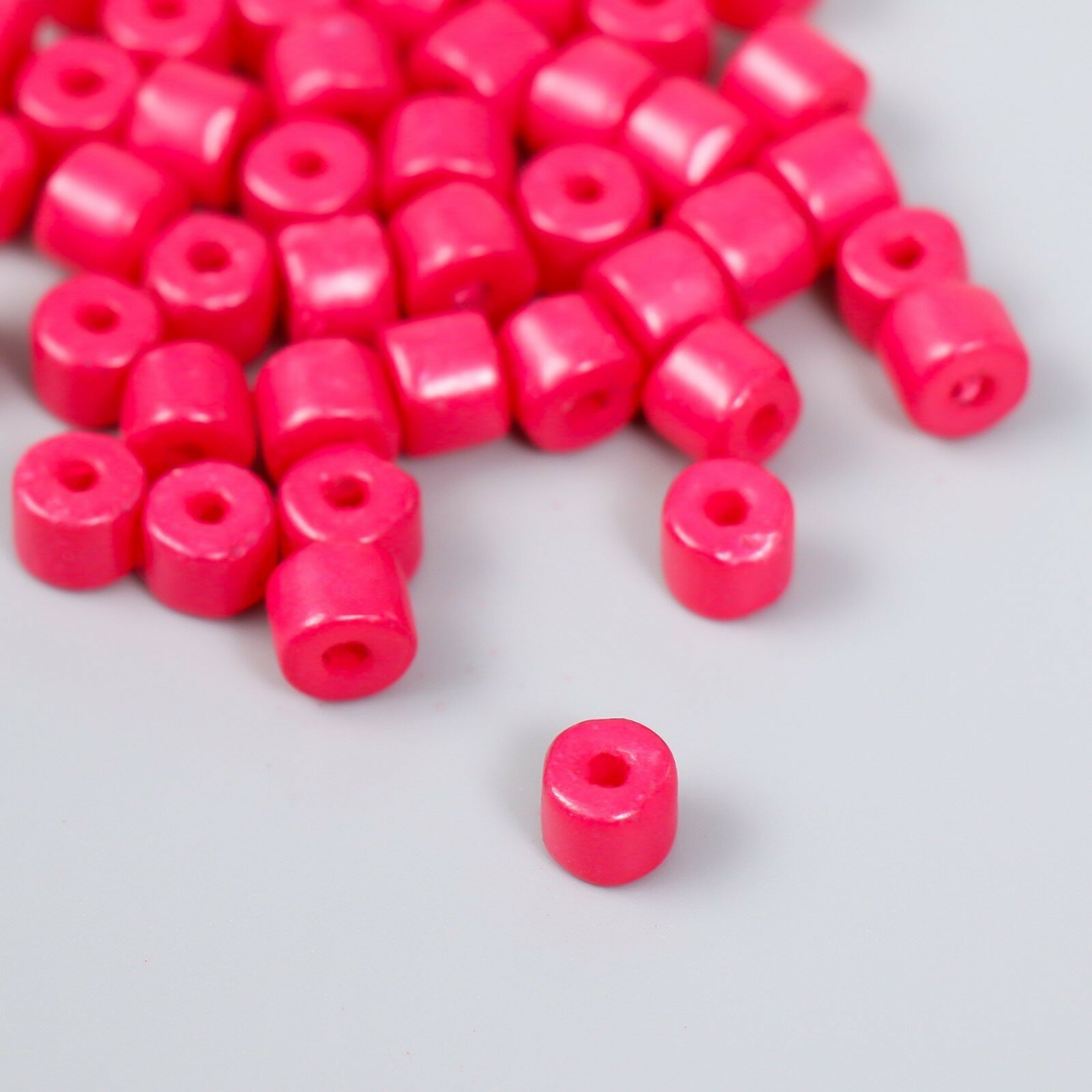 Бусины для творчества пластик цилиндр "Фуксия" микс набор 20 гр 0,6х0,6х0,5 см