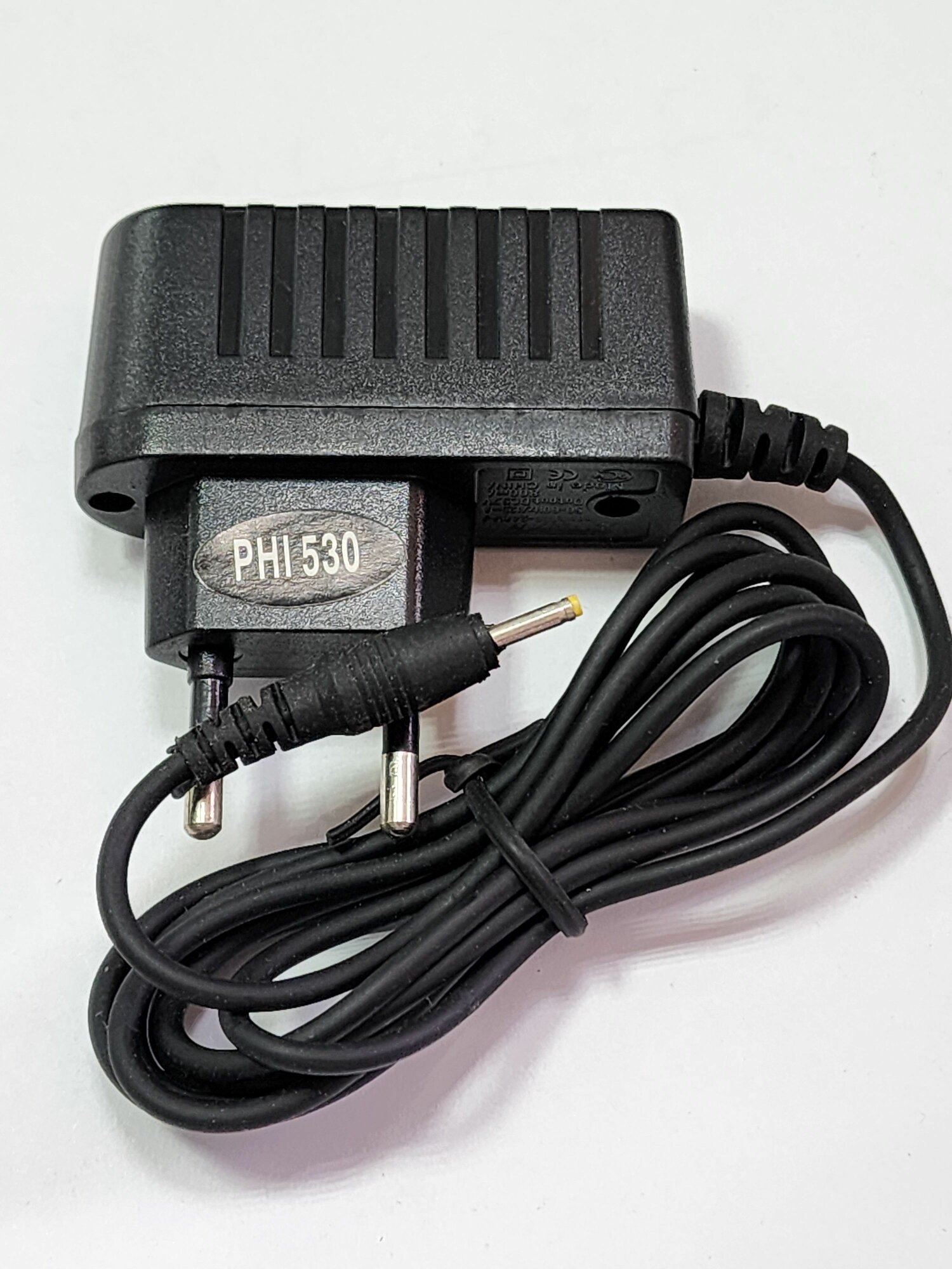 Зарядное устройство (СЗУ) Philips 530