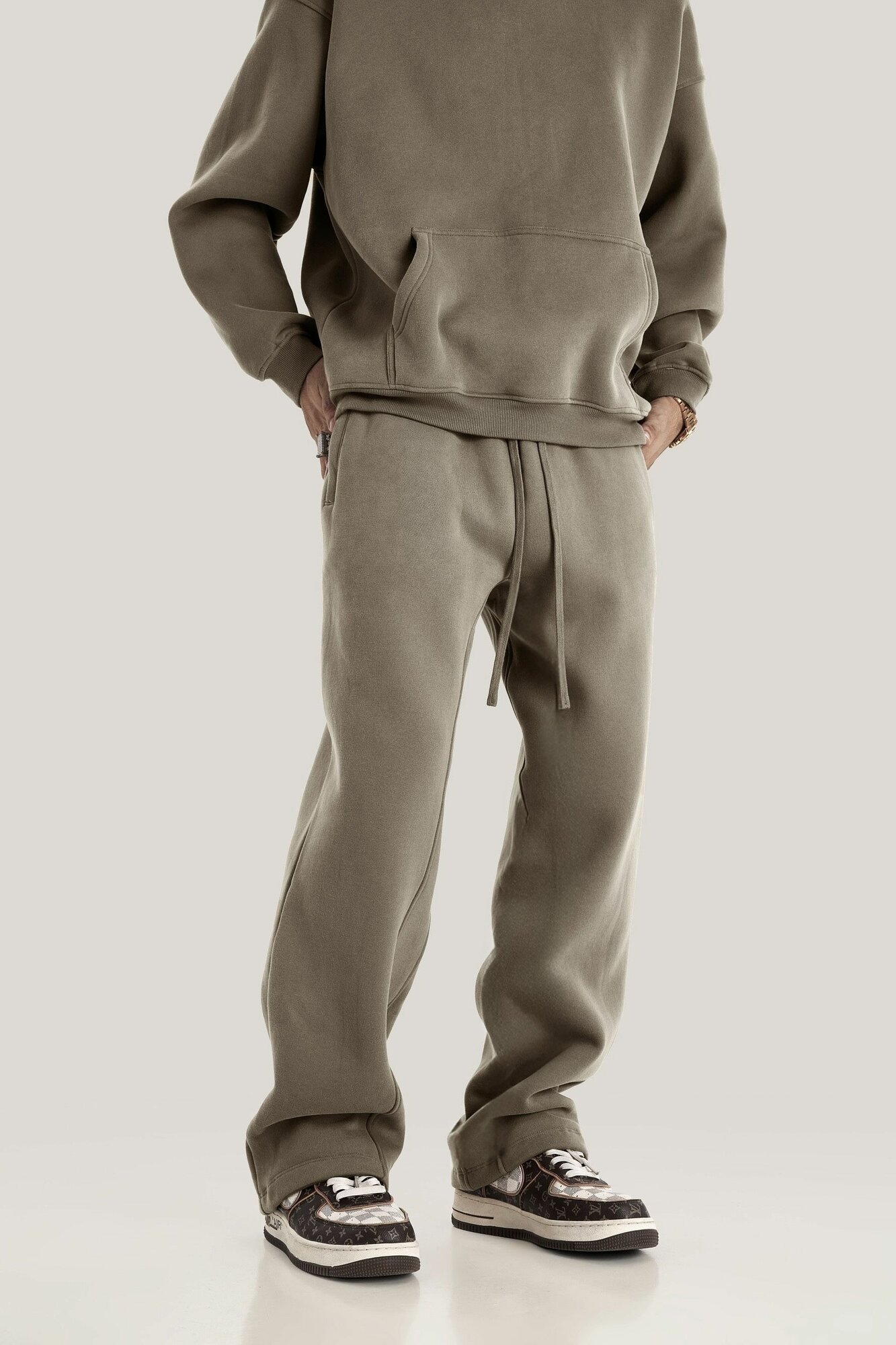 Брюки спортивные