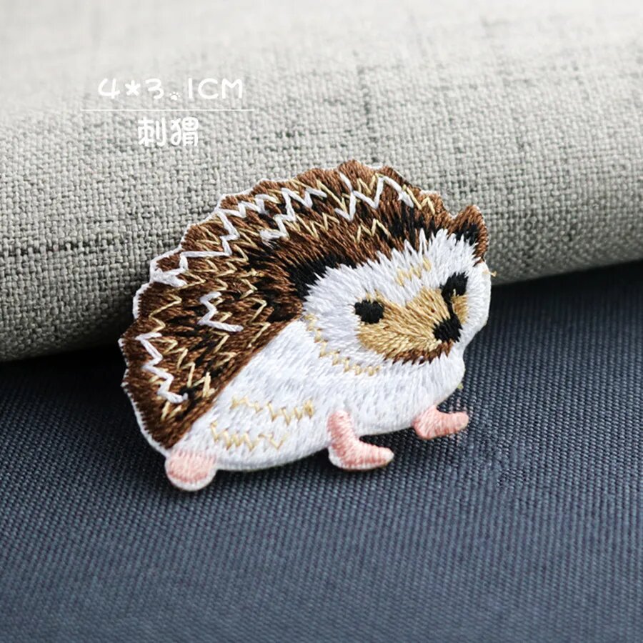 Вышитая брошь-наколка с ежом, цвет Hedgehog