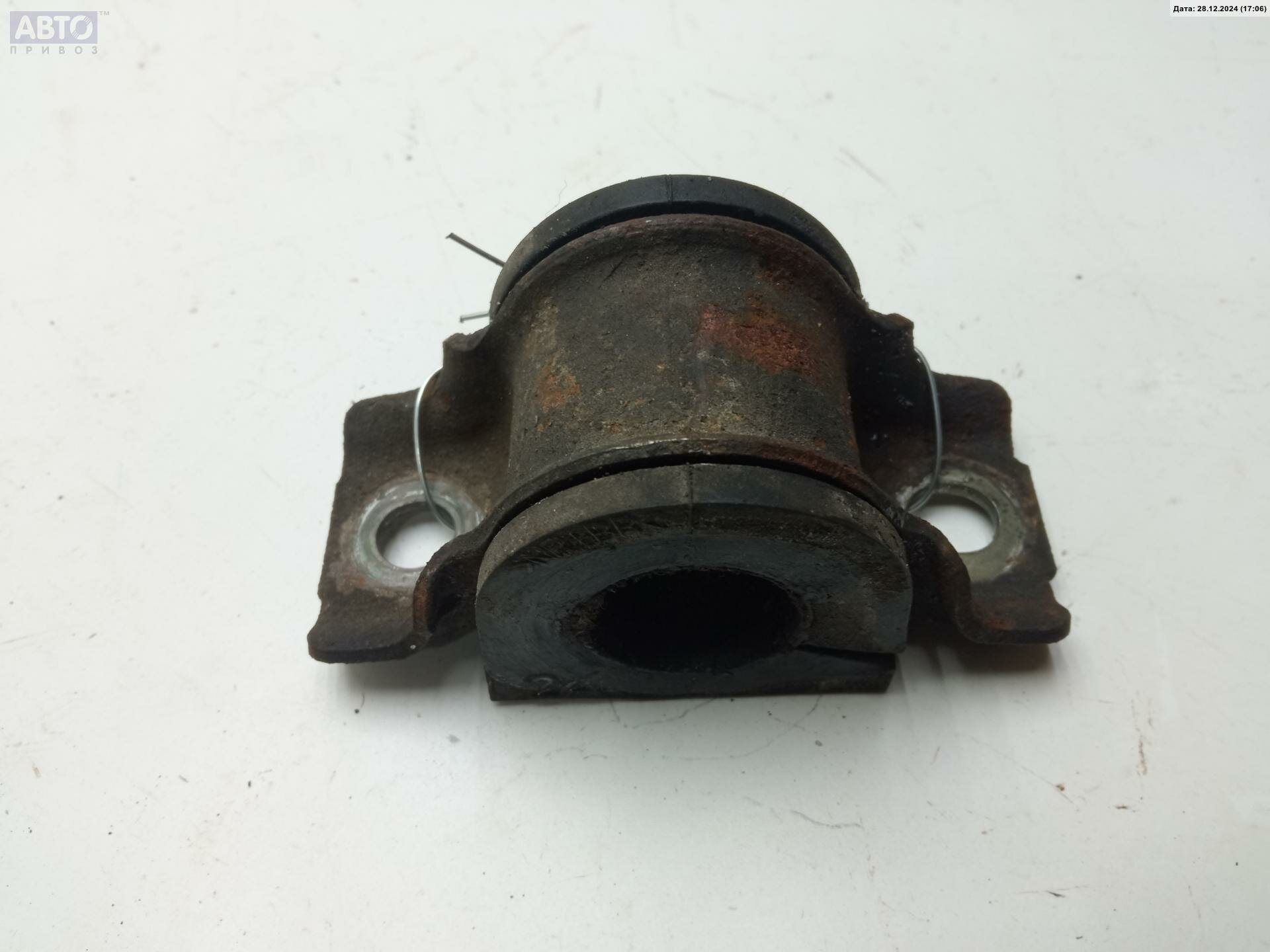 Крепление втулки стабилизатора переднего Mitsubishi Grandis