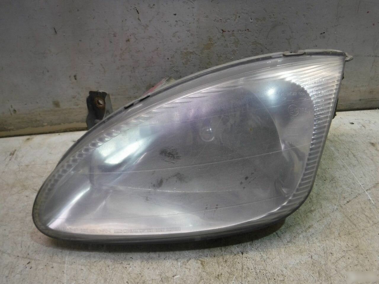 Фара передняя левая Hyundai Elantra 2 9210129551