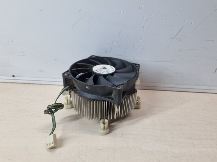 Кулер 775 GlacialTech Igloo 5056 PWM 4Pin AL крестовина