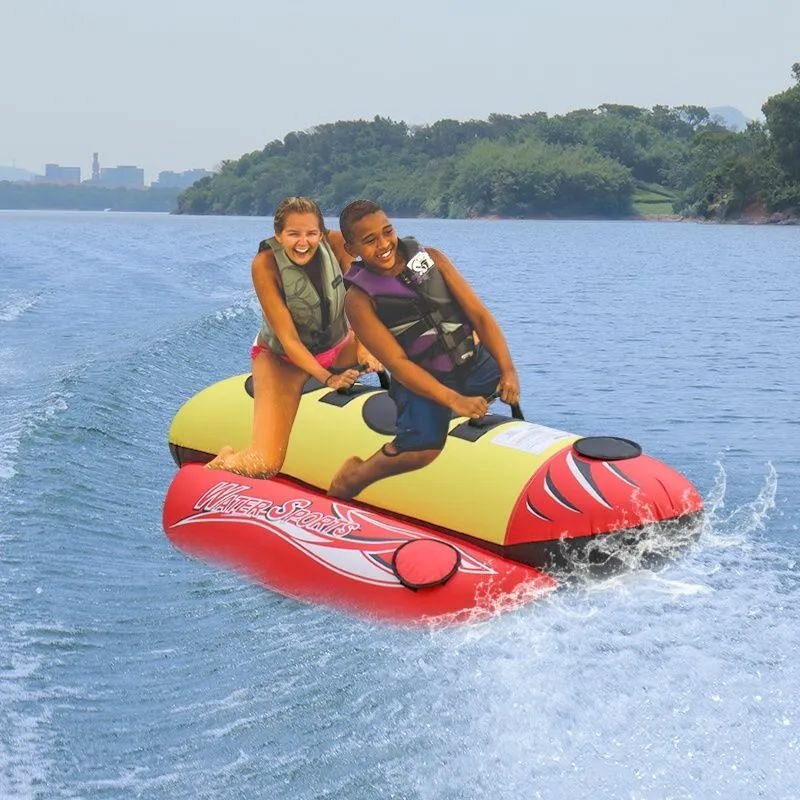 Буксируемый водный аттракцион