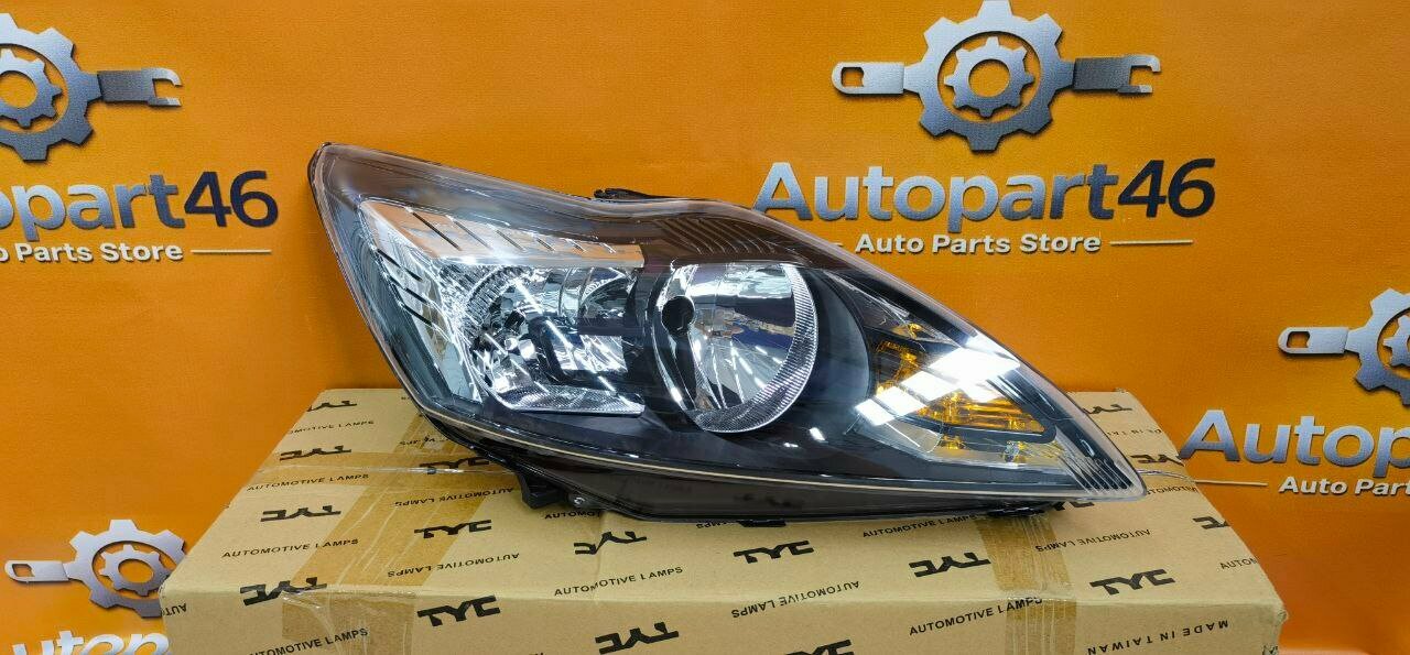 Фара Фокус 2 FORD FOCUS II черная правая рестайлинг с 2008 по 2011 год.