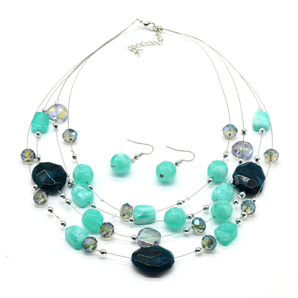 Комплект бижутерии: серьги, колье, полимерная глина