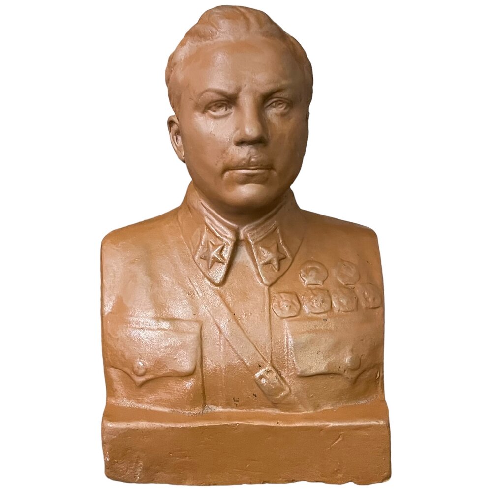 Терракотовый бюст "К. Е. Ворошилов" 1938 г. Мособлгорлит, Гжель, Всекохудожник, СССР
