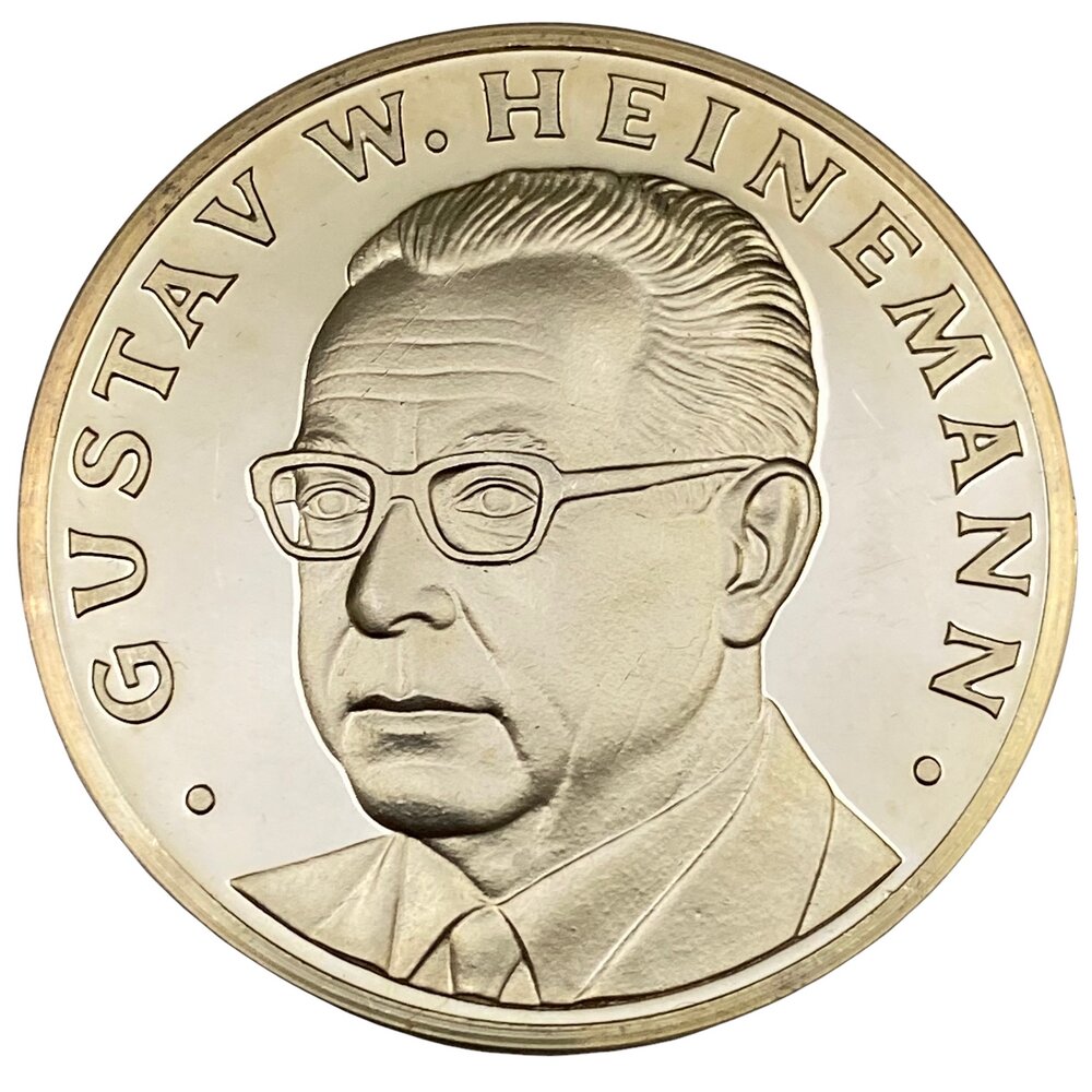 Германия, настольная памятная медаль "Густав Хейнеман" 1976 г.
