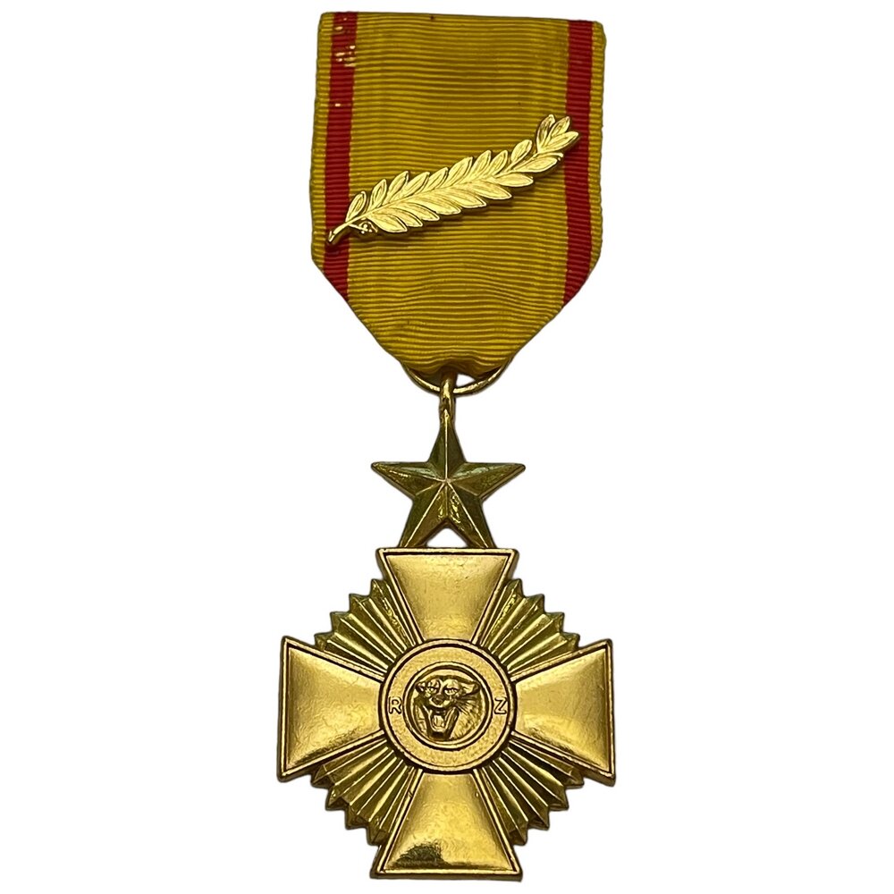 Заир, крест "За военные заслуги" с лавровой ветвью 1991-2000 гг.