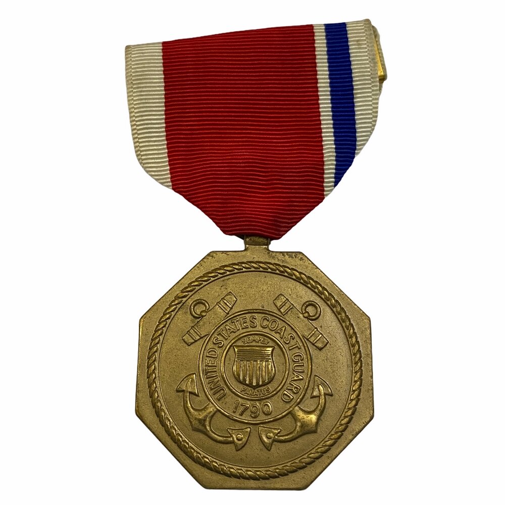 США, медаль "За проявленный героизм на службе в береговой охране" 1949-1980 гг. (2)