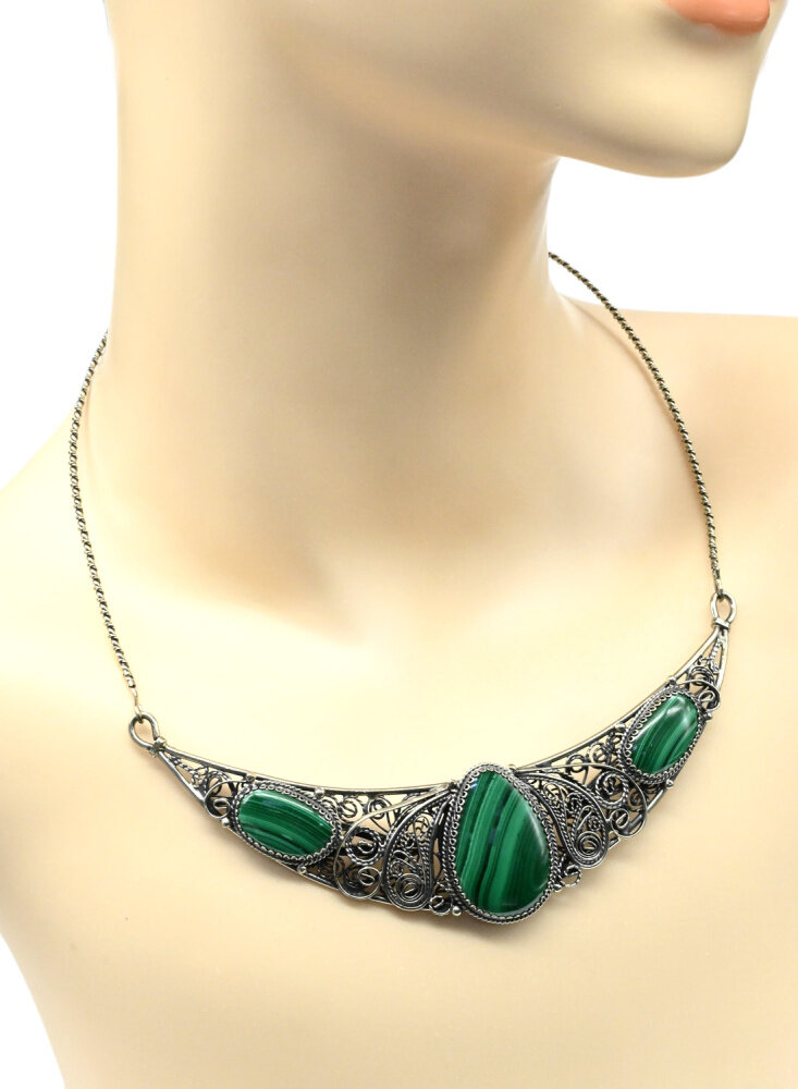 Колье, малахит