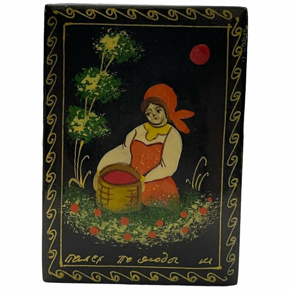 Шкатулка "По ягоды", лаковая миниатюра, 1960-1970 гг, Палех, СССР