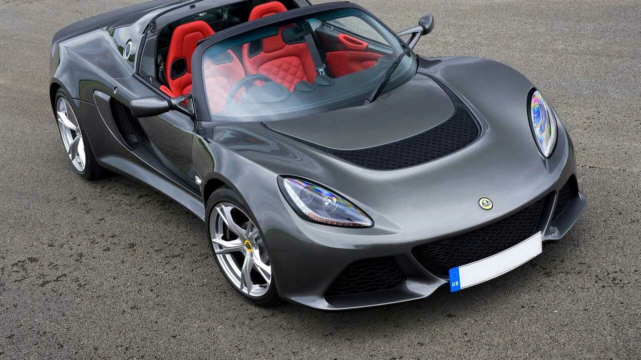 Картина на холсте 60x110 LinxOne "Lotus Exige Лотос" интерьерная для дома / на стену / на кухню / с подрамником