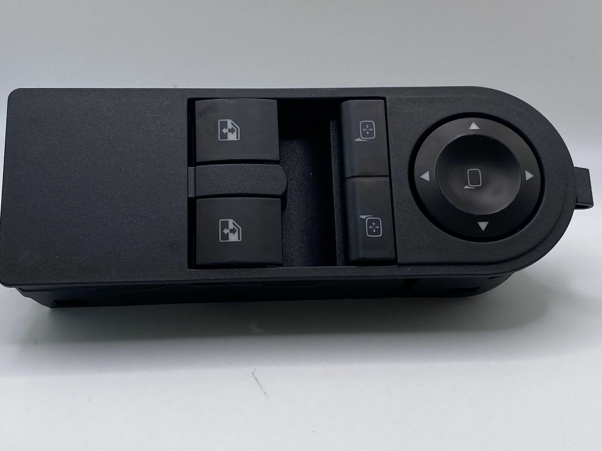Блок кнопок управления стеклоподъемниками Opel