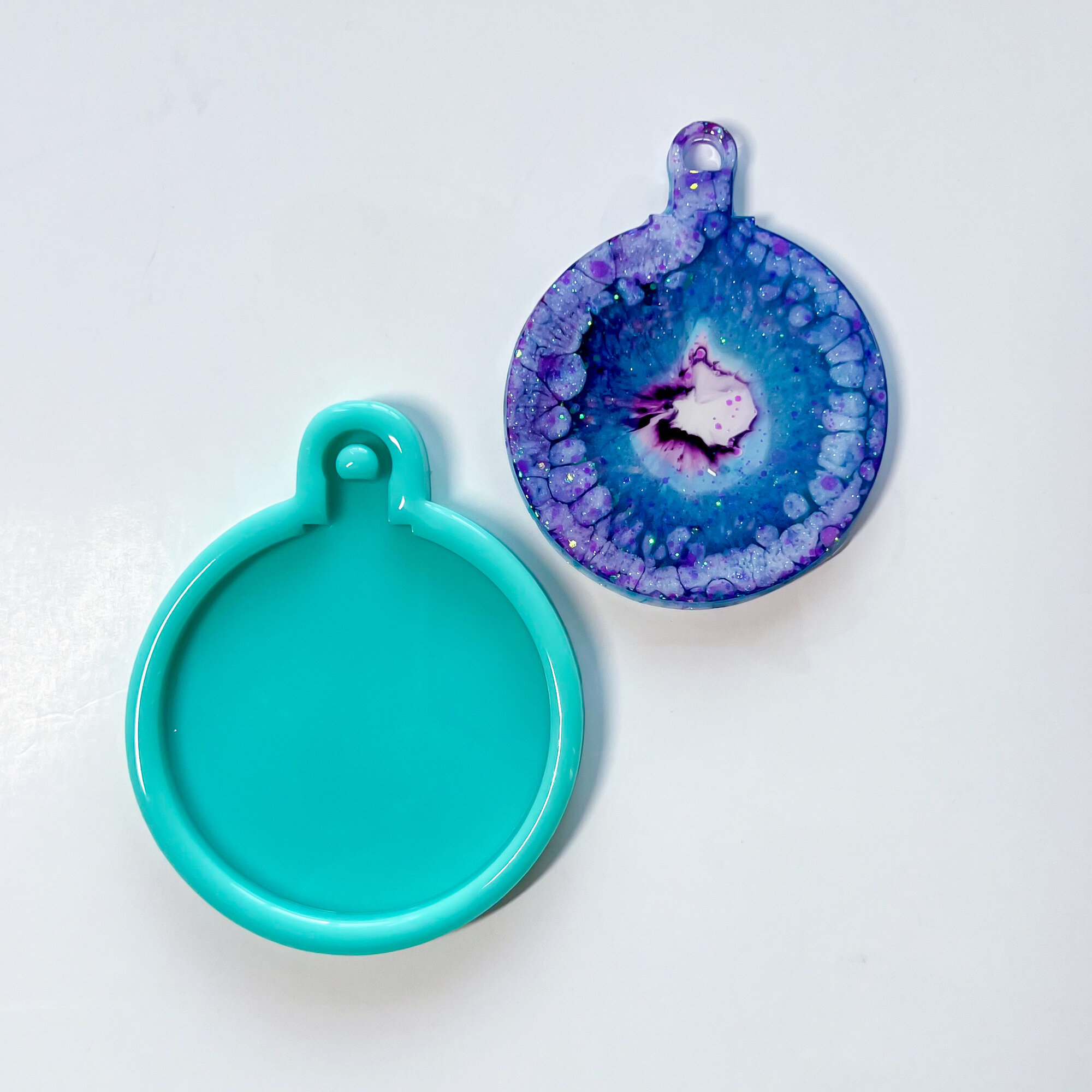 Силиконовый молд для эпоксидной смолы новогодняя игрушка "Шарик"