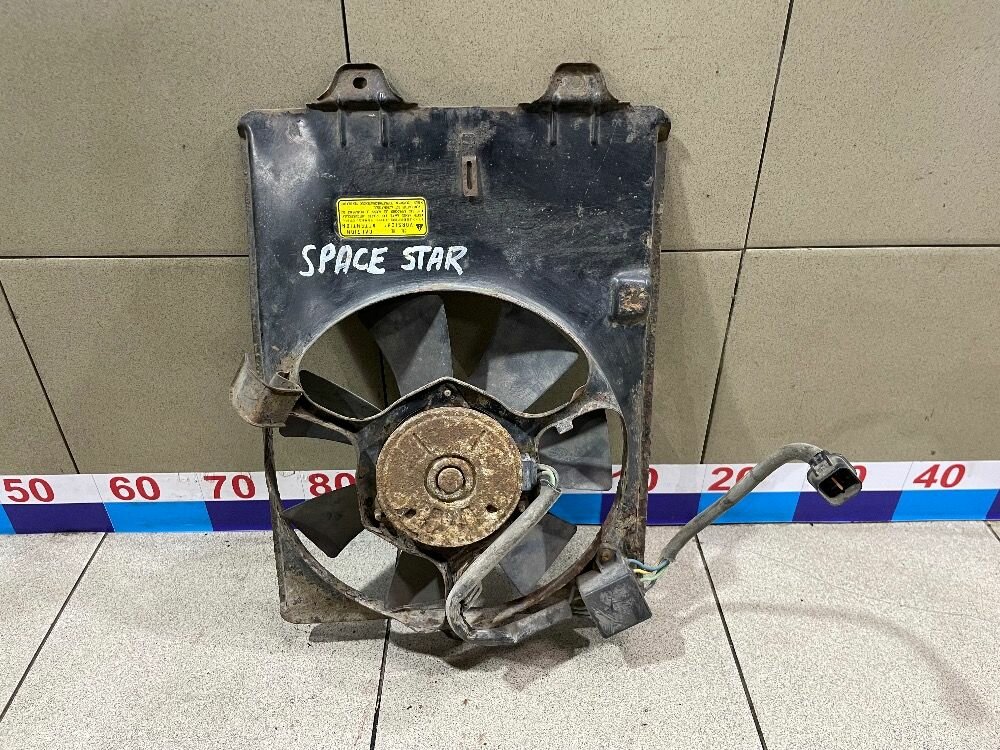 Вентилятор радиатора кондиционера Mitsubishi Space Star I (1998—2002) MR460785