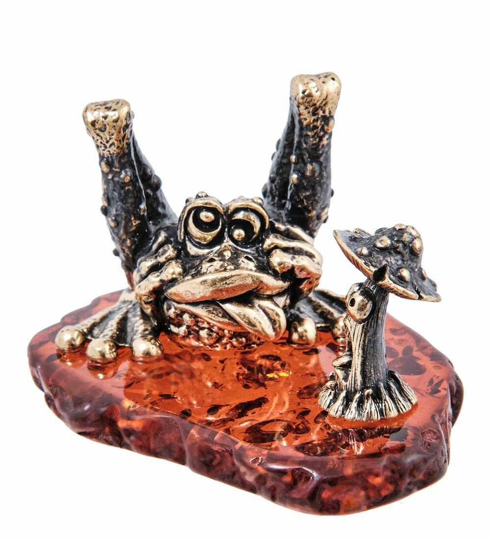 Фигурка "Лягушка и волшебный грибочек" (латунь, янтарь)