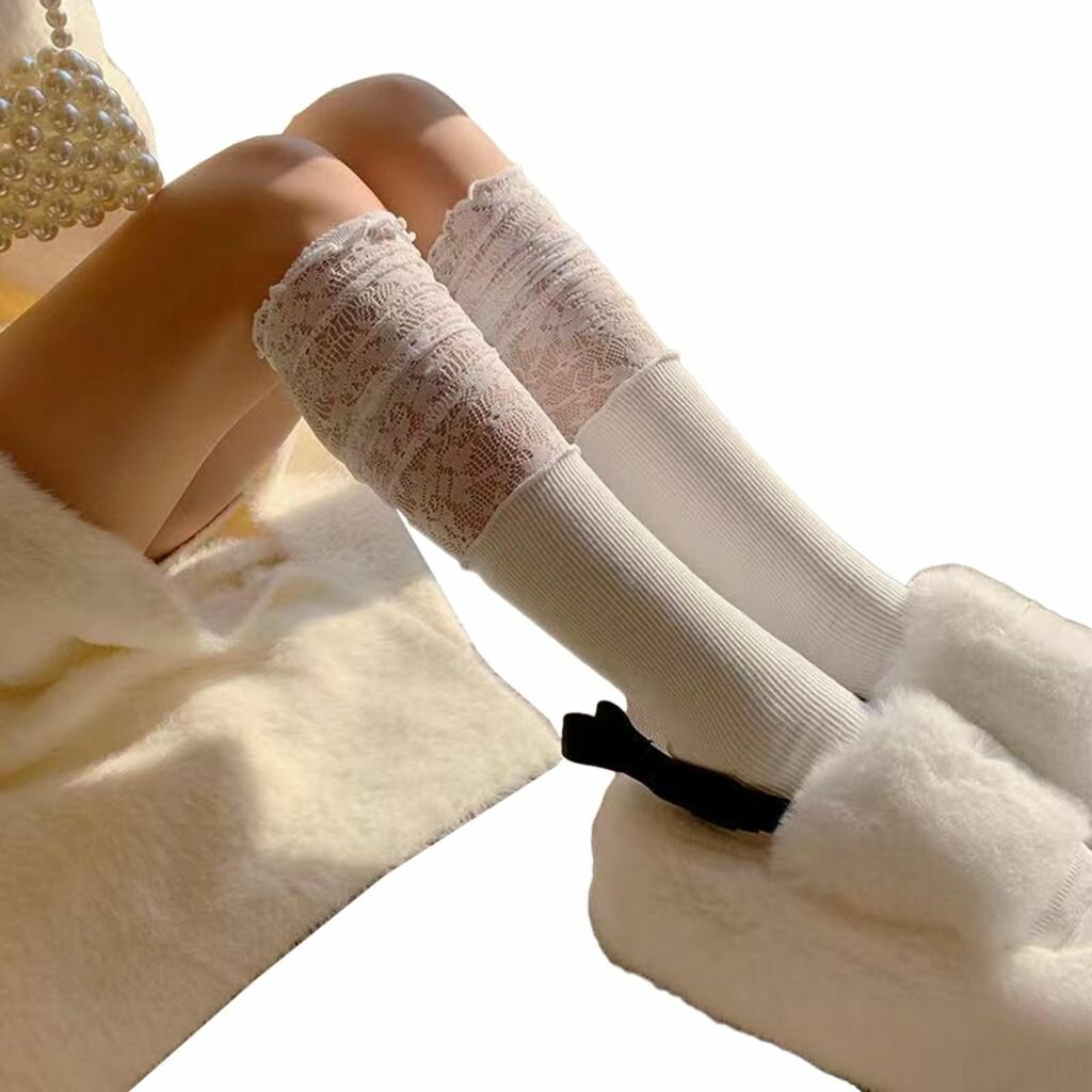 Женские носки с кружевной строчкой-белый