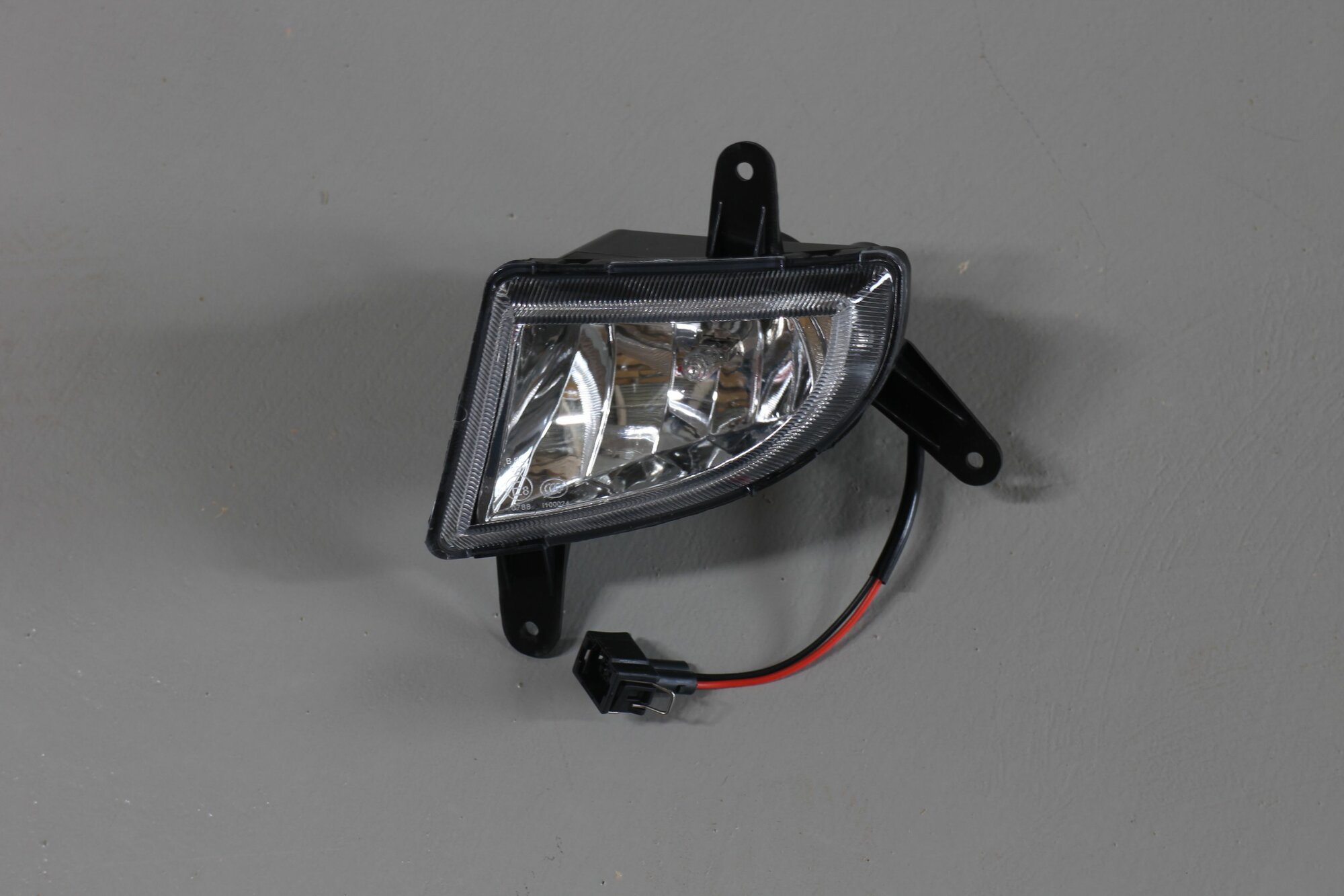 Фара противотуманная левая BREEZ