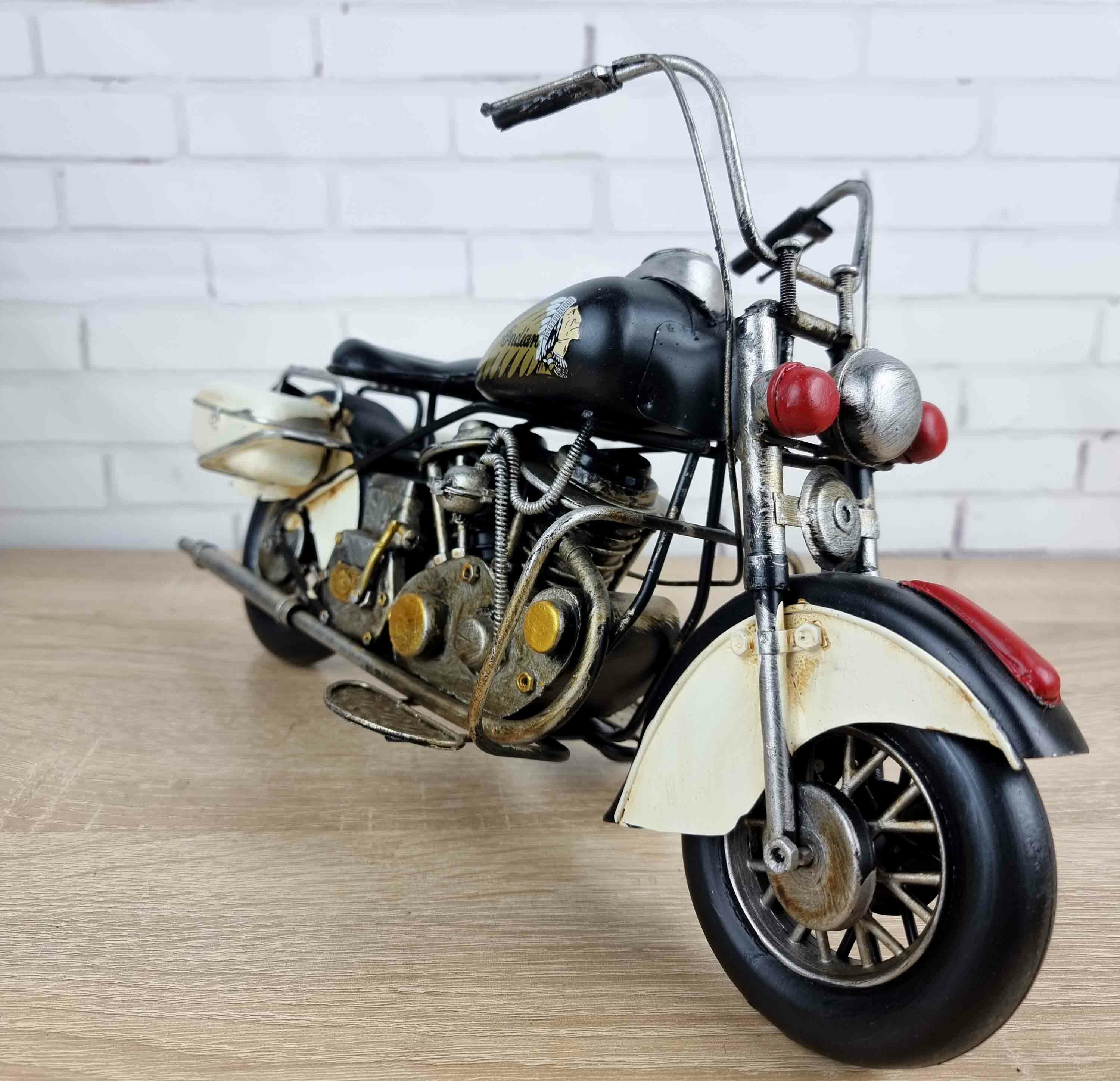 Коллекционная модель мотоцикла BLACK INDIAN, металл 38х13х20см, Art 6439