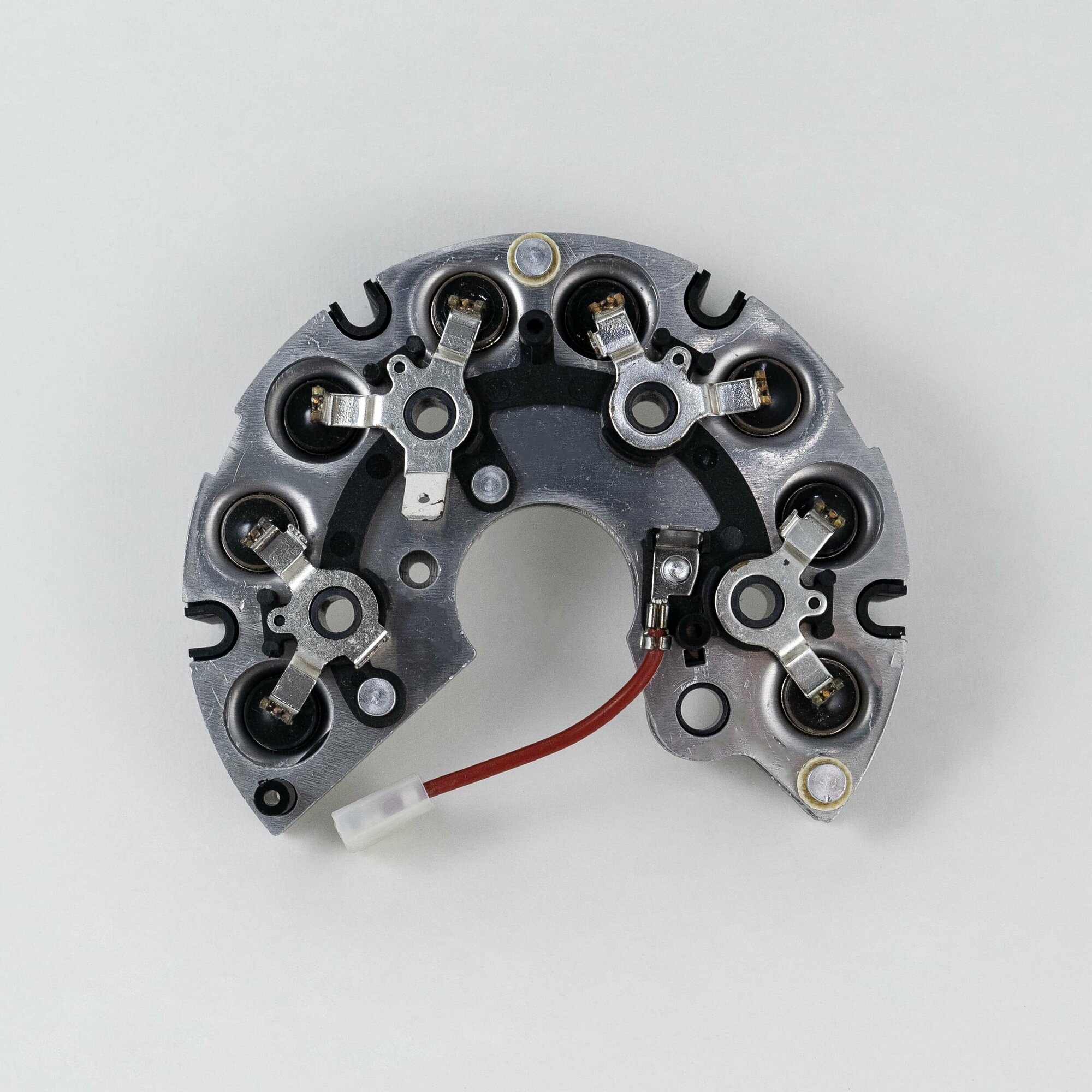 Диодный мост для а/м МАЗ, Урал, КамАЗ генератора 9422-01,-02,-03 ,7762-10,11,12 (КЗАТЭ)