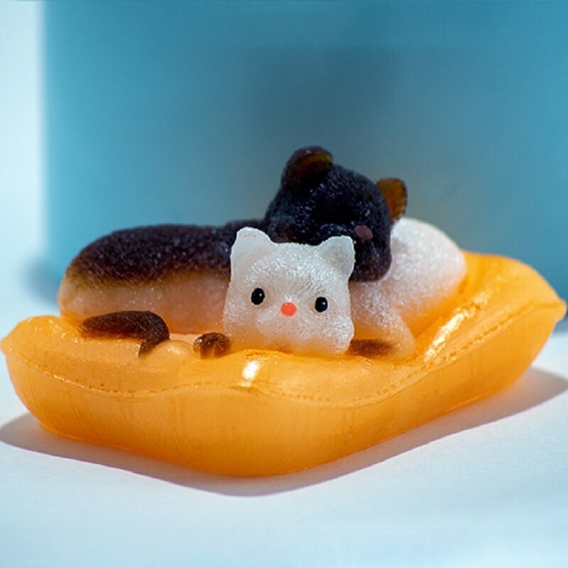 Силиконовая форма для мыла Котята на подушке 3D, для свечей, гипса 1шт