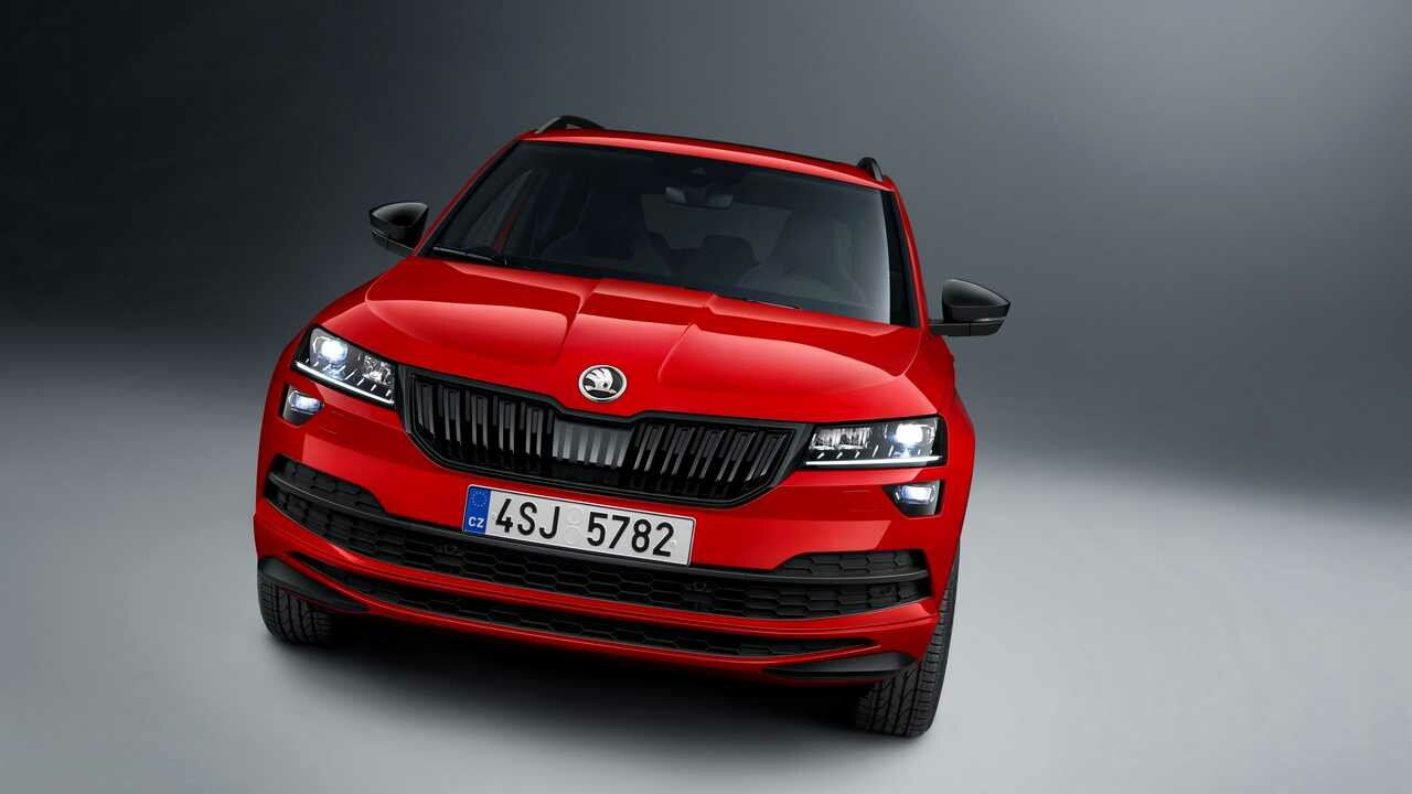 Картина на холсте 110x60 LinxOne "Автомобили skoda" интерьерная для дома / на стену / на кухню / с подрамником