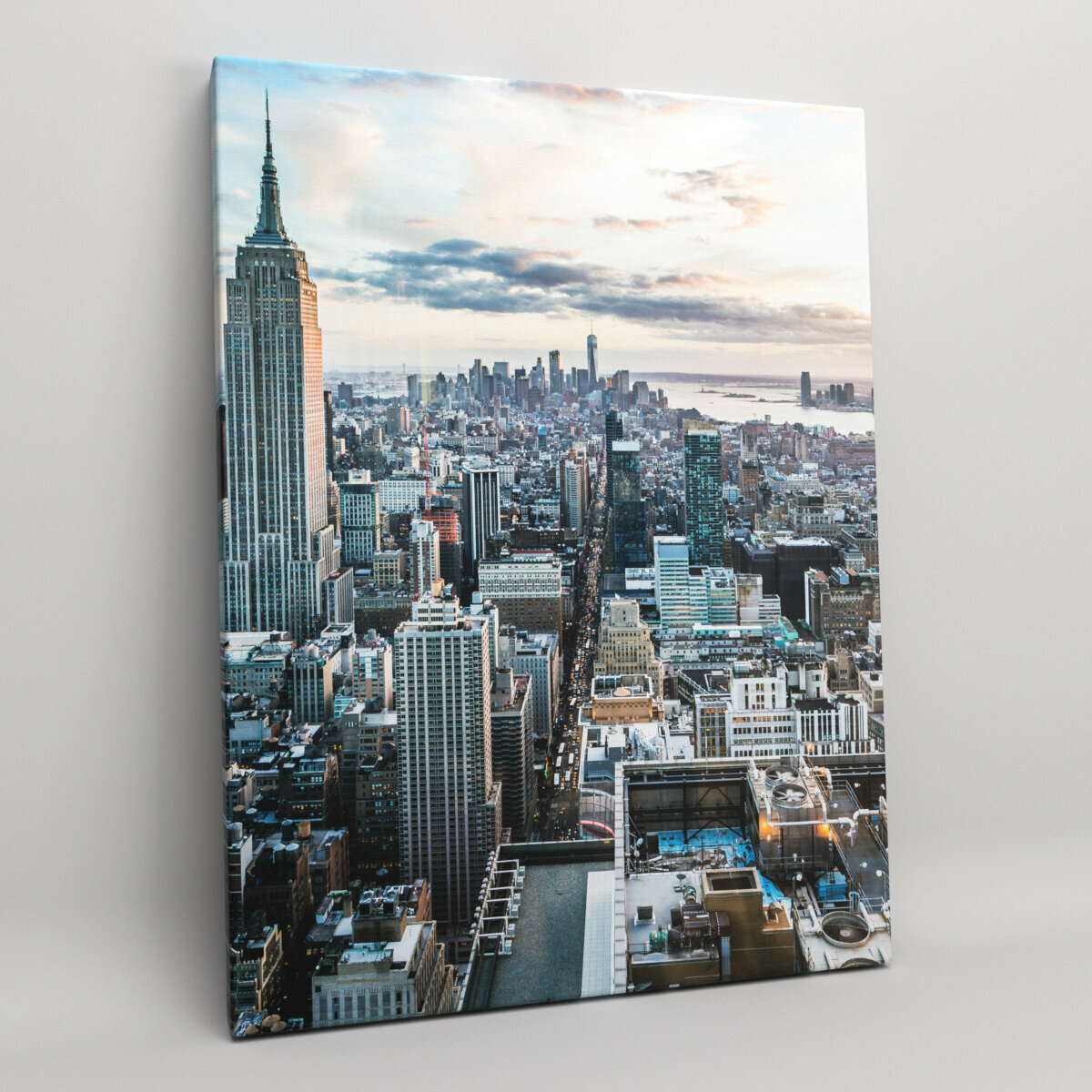 Картина на холсте (интерьерный постер) "Манхэттен", с деревянным подрамником, размер 45x60 см