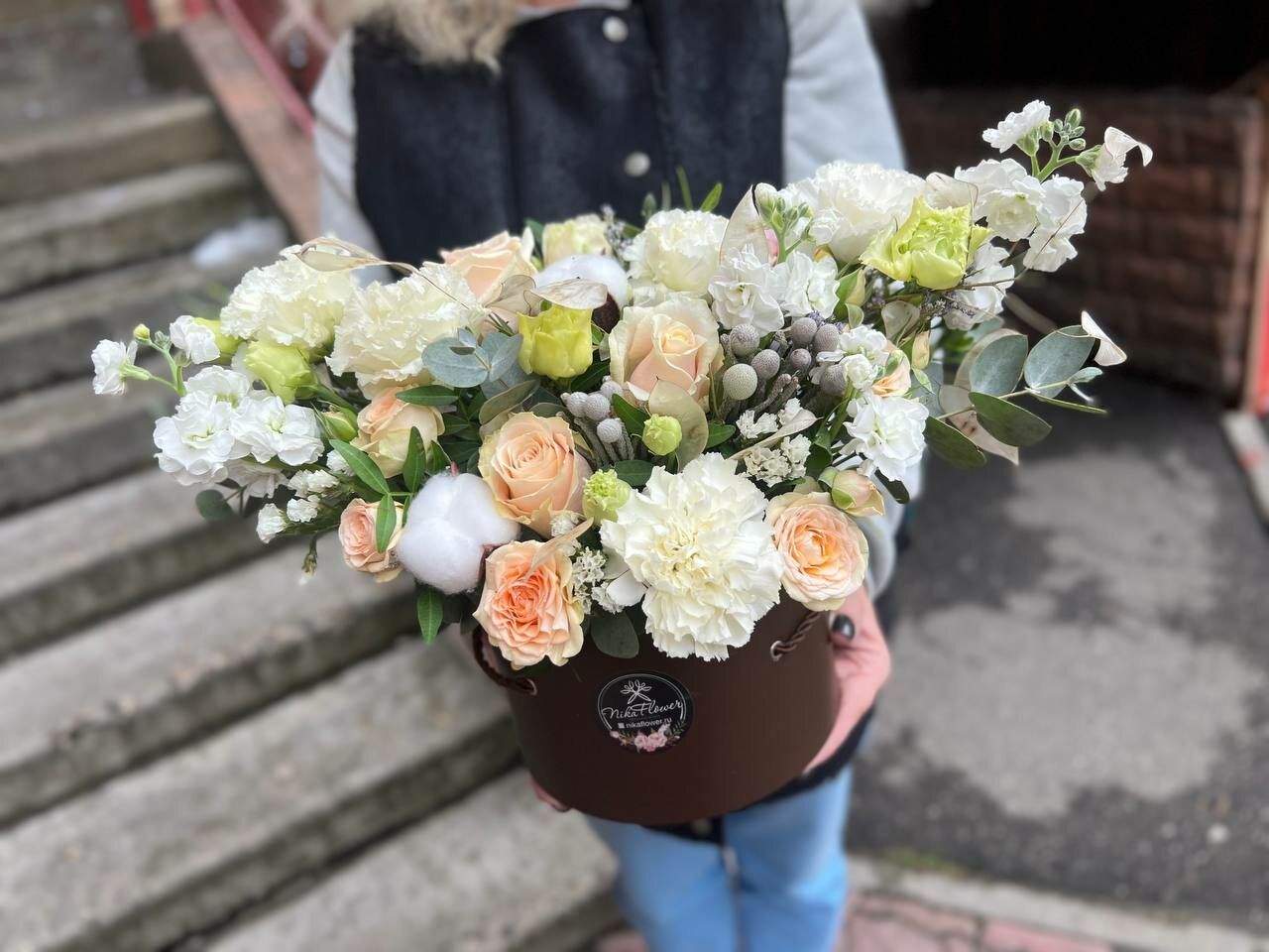 Цветочная композиция Белый шоколад