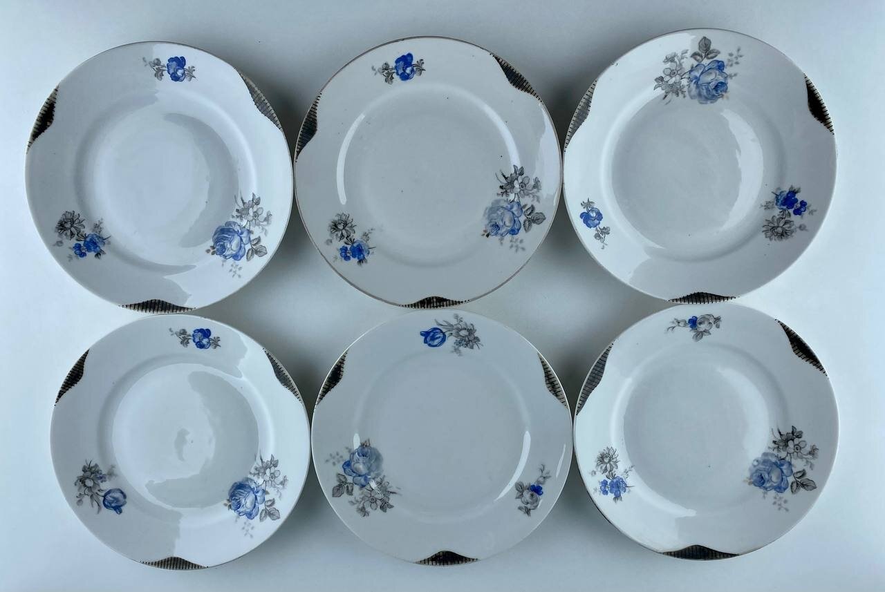Винтажные десертные тарелки "Синяя роза". Фарфор Дулево. Ранние советы. СССР, 1930-е.