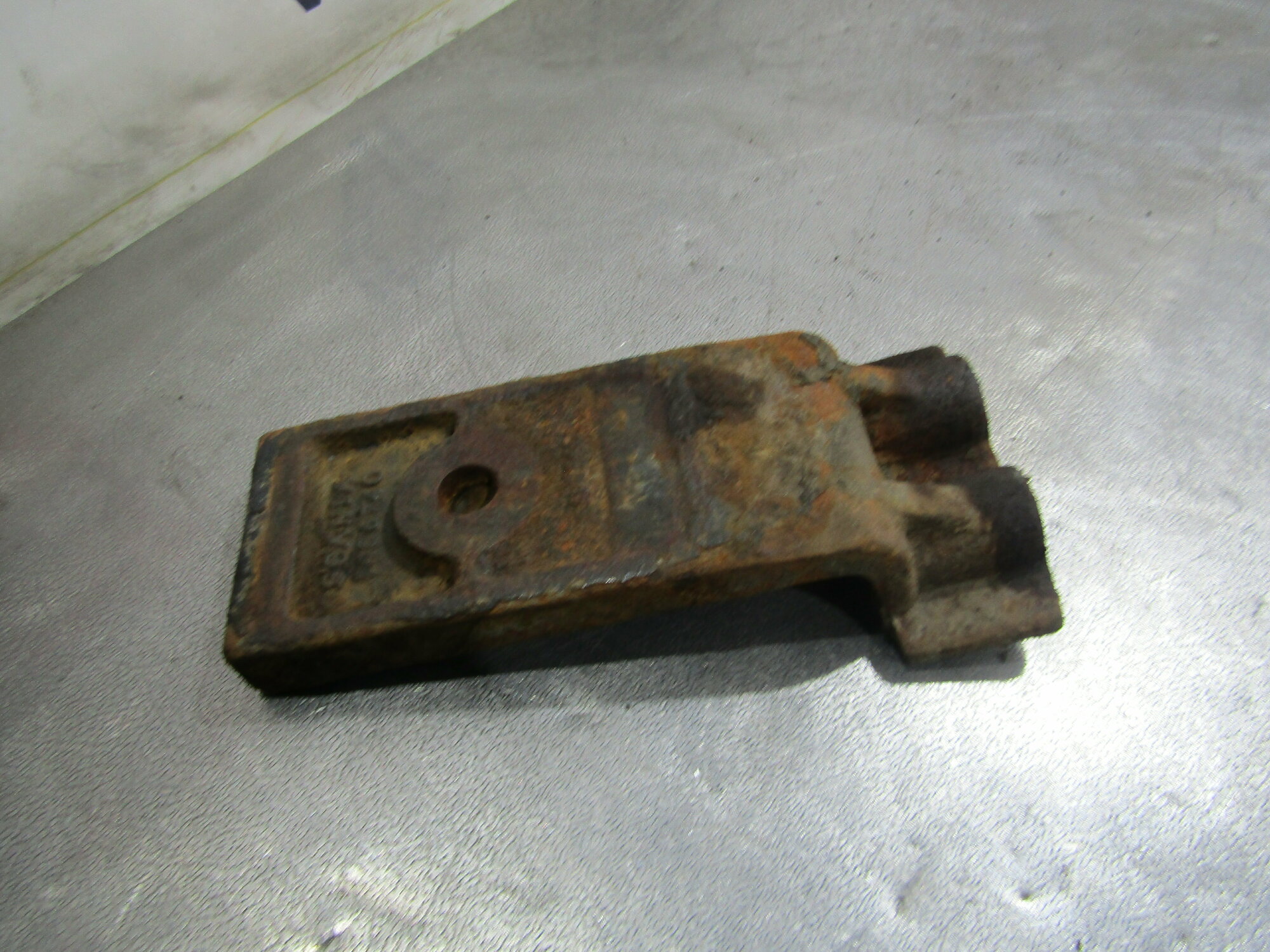 Кронштейн стабилизатора передний правый Scania P, G, R