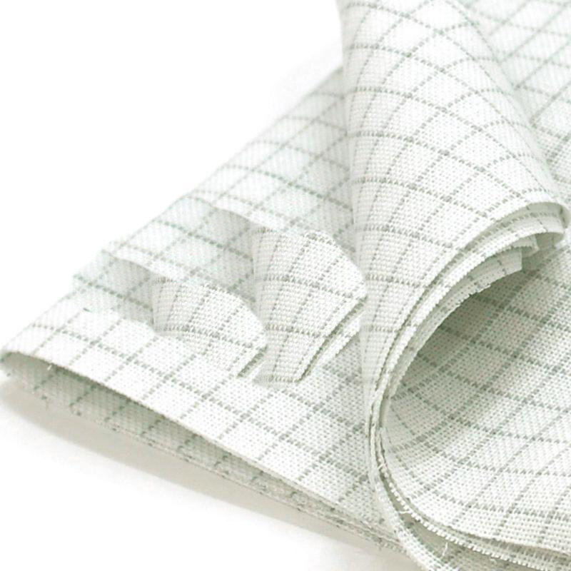 Канва для вышивания Zweigart 3516/1219 Easy Count Grid Murano 32 (36х46см) белая со смываемой разметкой