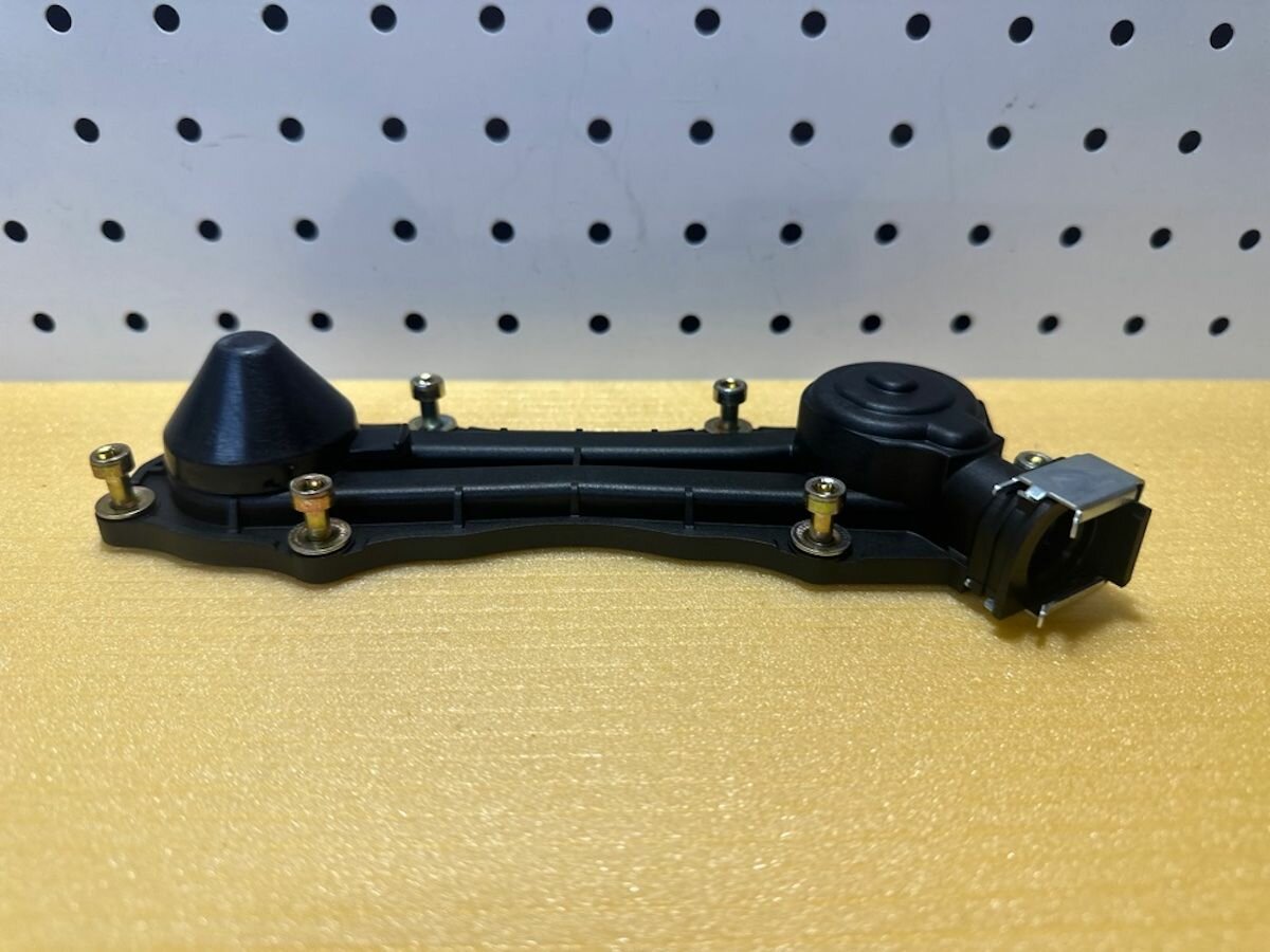 Крышка суппорта KNORR крепление под болты без датчика (заглушка)