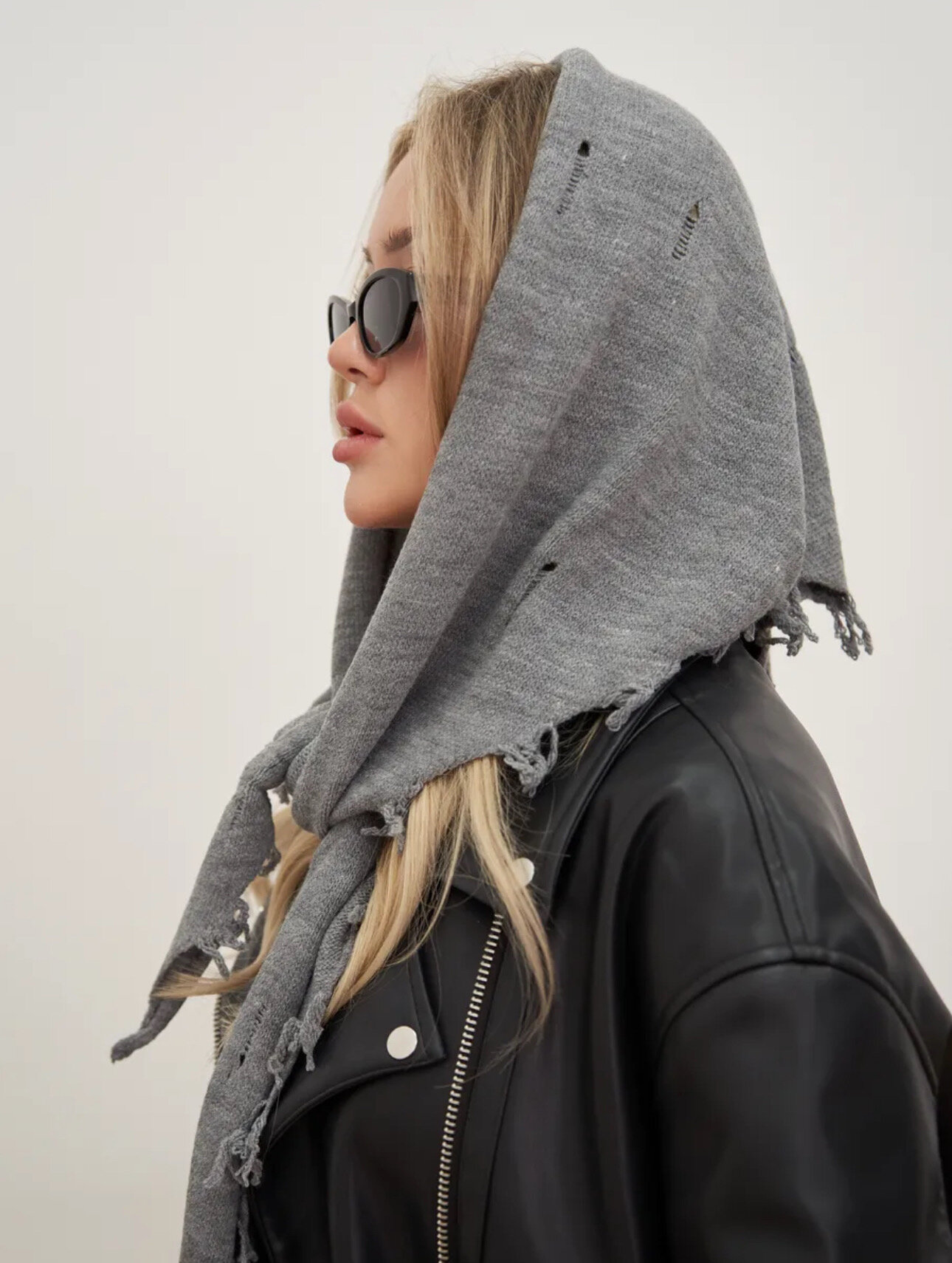 Косынка шейная 2025-2026 для женщин