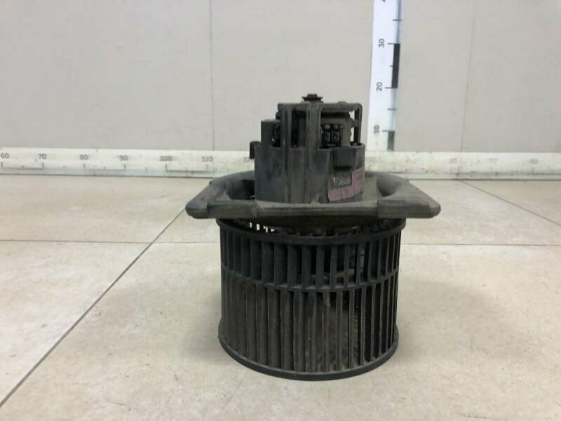 Моторчик отопителя Opel Vectra B 1999-2002 кат.номер: 90568692