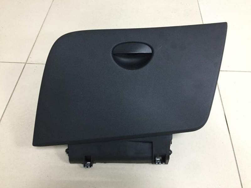 Бардачок Seat Leon 1P1 2005-2013 кат.номер: 1P1857095D