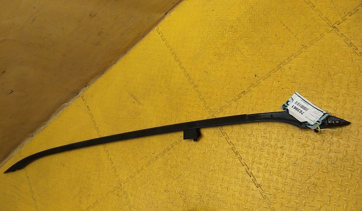 Рейлинг (планка на крышу) Octavia (A5 1Z-) Skoda 1Z9860033