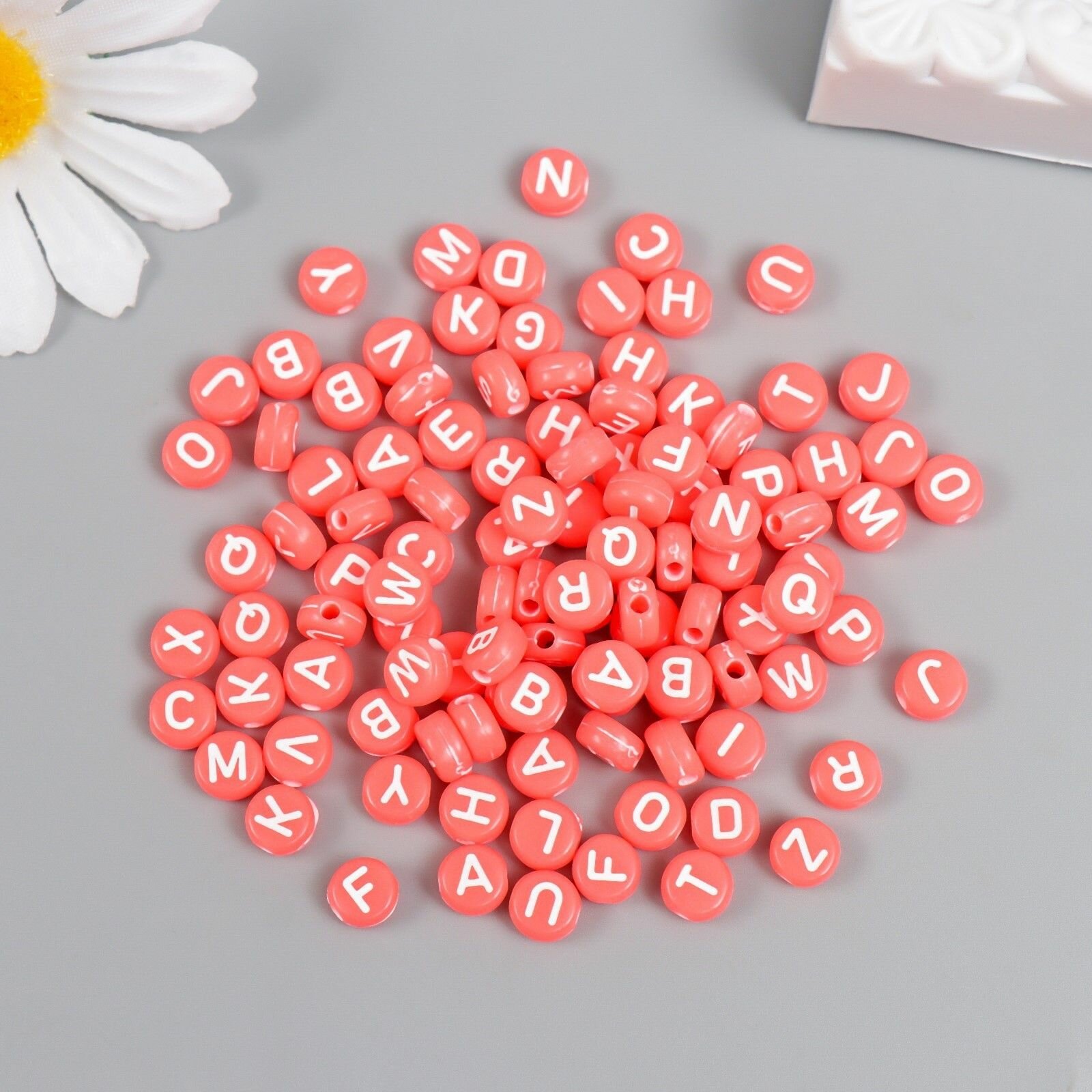Бусины для творчества "Английские буквы" красные набор 20 гр 0,4х0,7х0,7 см