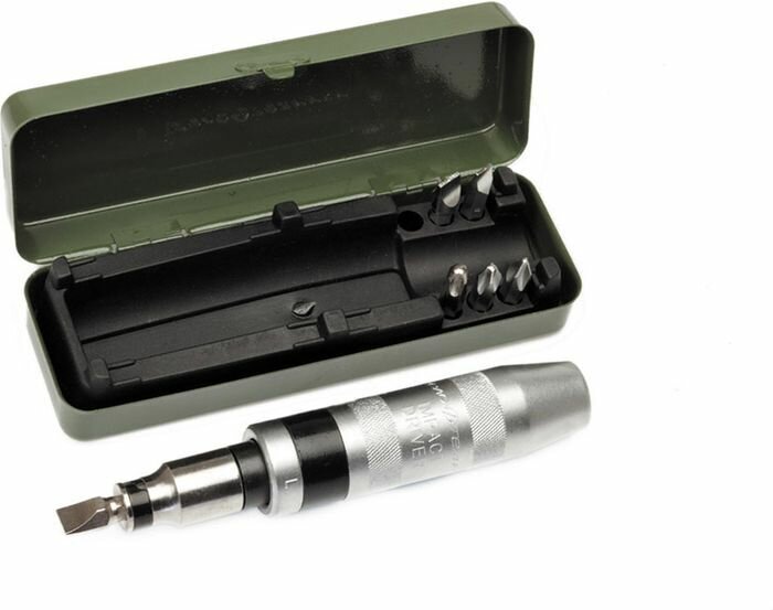 Отвертка ручная Дело техники, ударная, со вставками 5/16", 766906, зеленый, серебристый