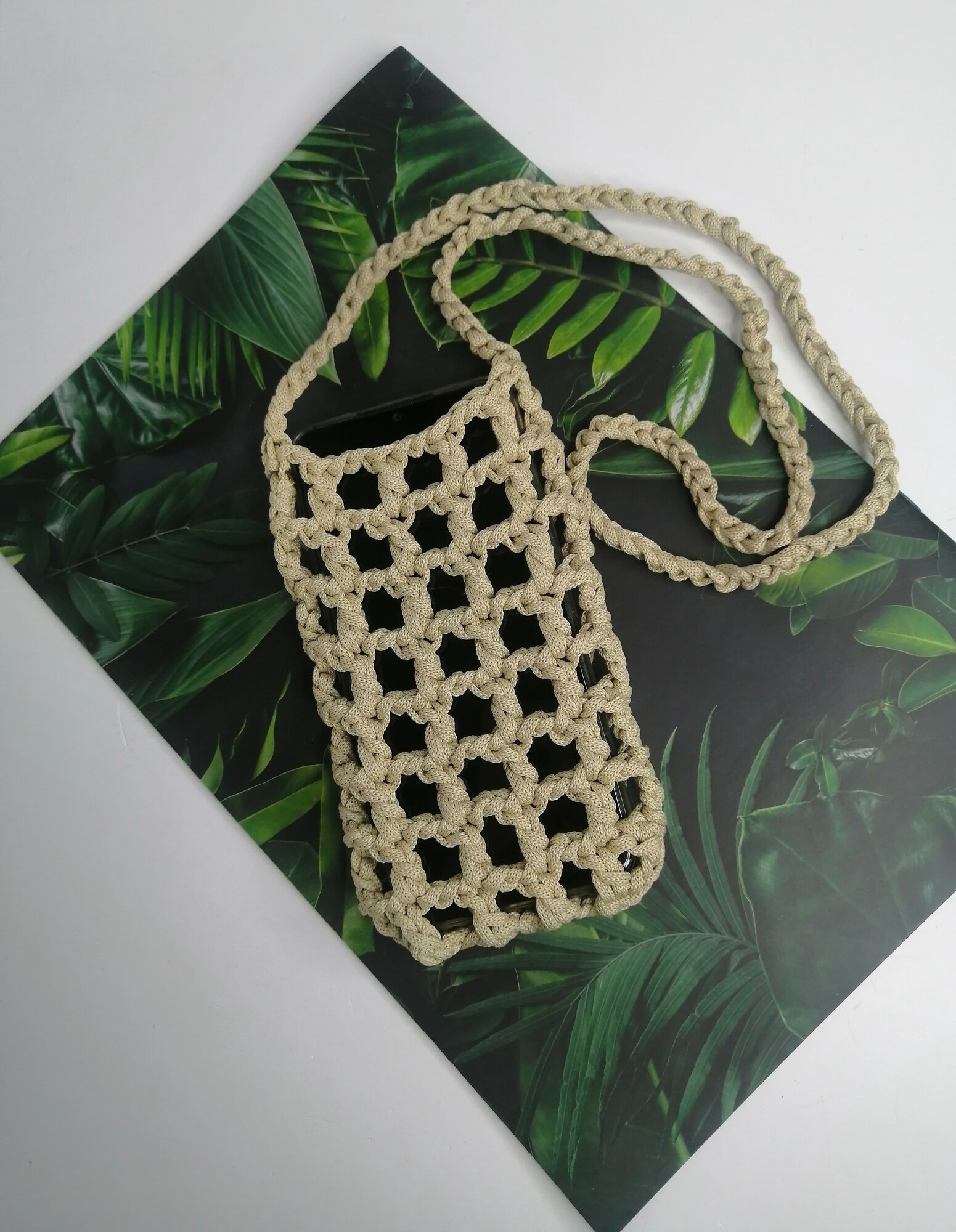 Чехол для телефона /смартфона вязаный , ручная работа, полиэфирный шнур