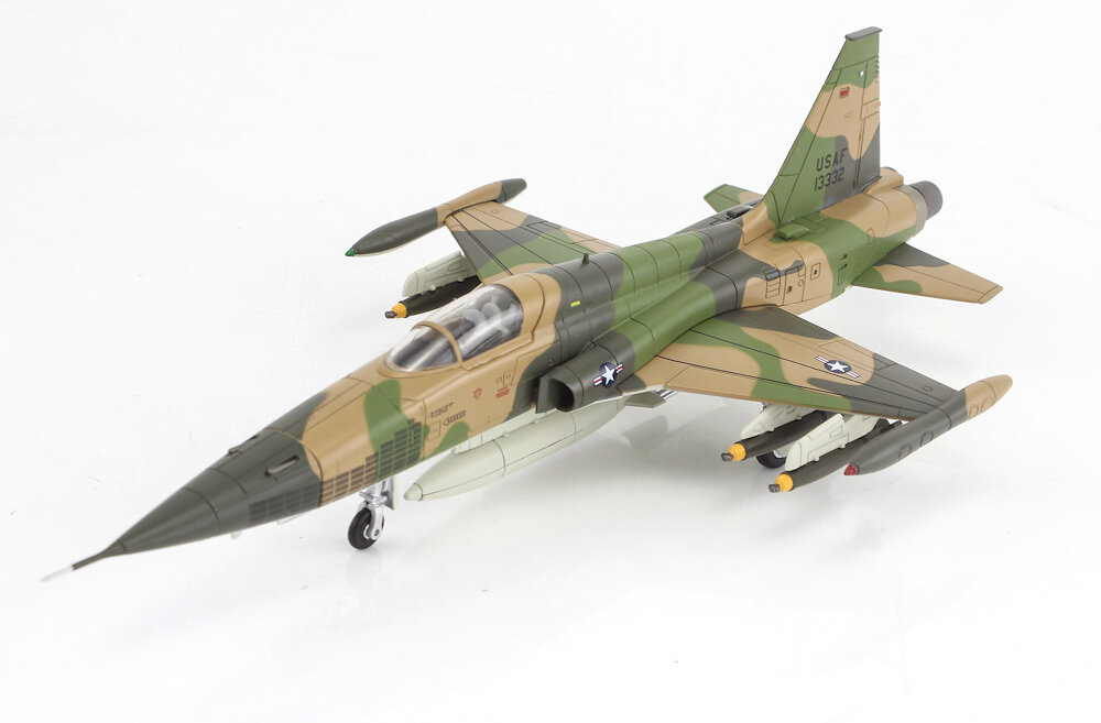 Hobby Master Модель самолета Northrop F-5C Skoshi Tiger