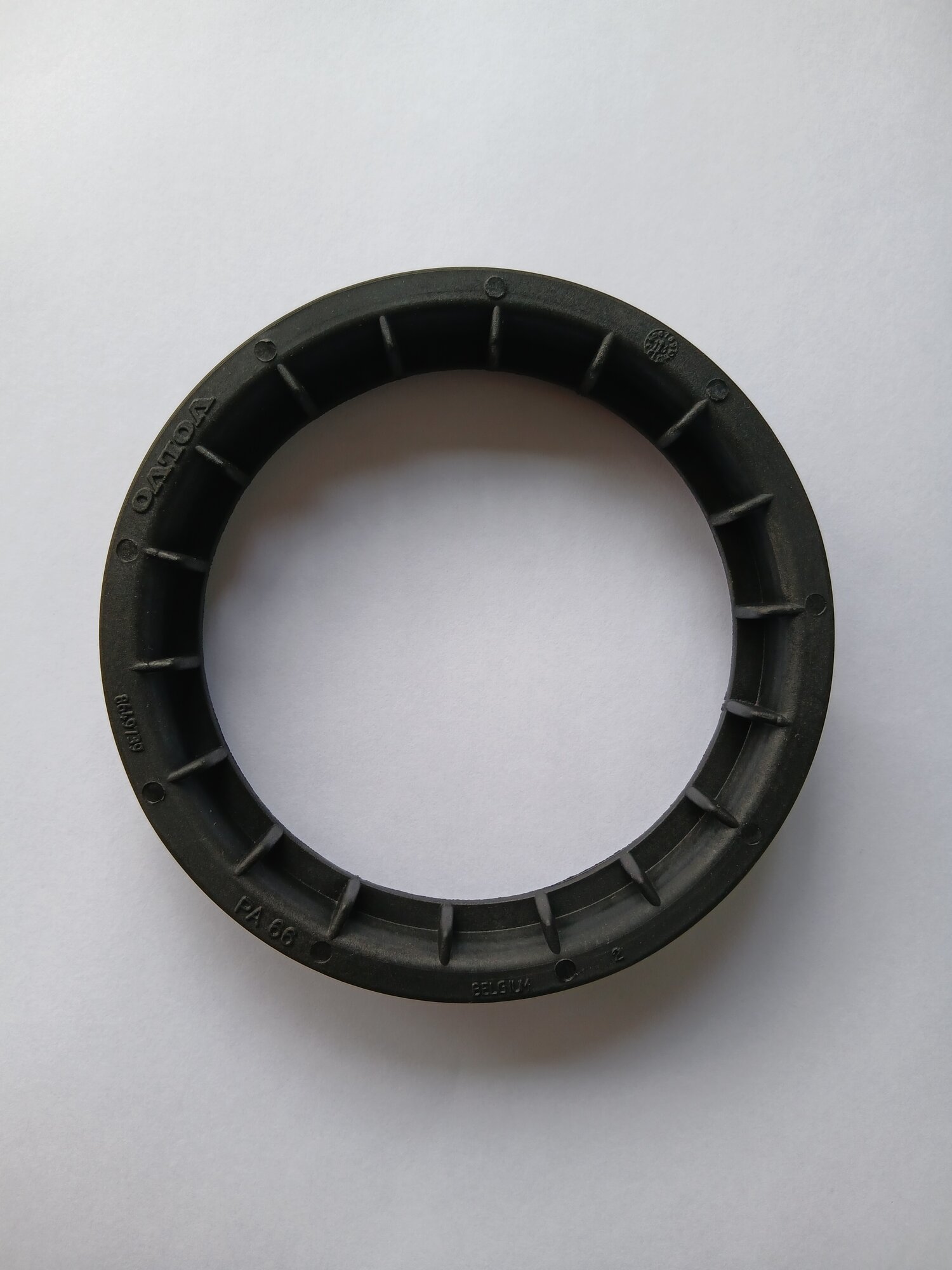 Гайка держатель топливного насоса для Вольво Volvo XC90 XC70 S60 S80 V70