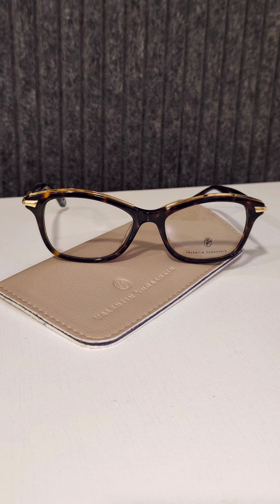 Оправа Valentin Yudashkin VYF 117 C02 , стильная в леопардовом цвете.