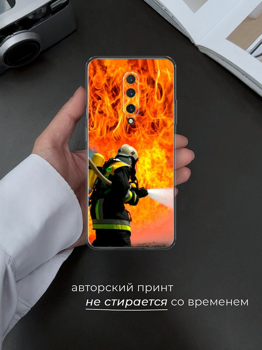 Чехол на OnePlus 8 / ВанПлас 8 с принтом "Пожарные на страже" — фото 1