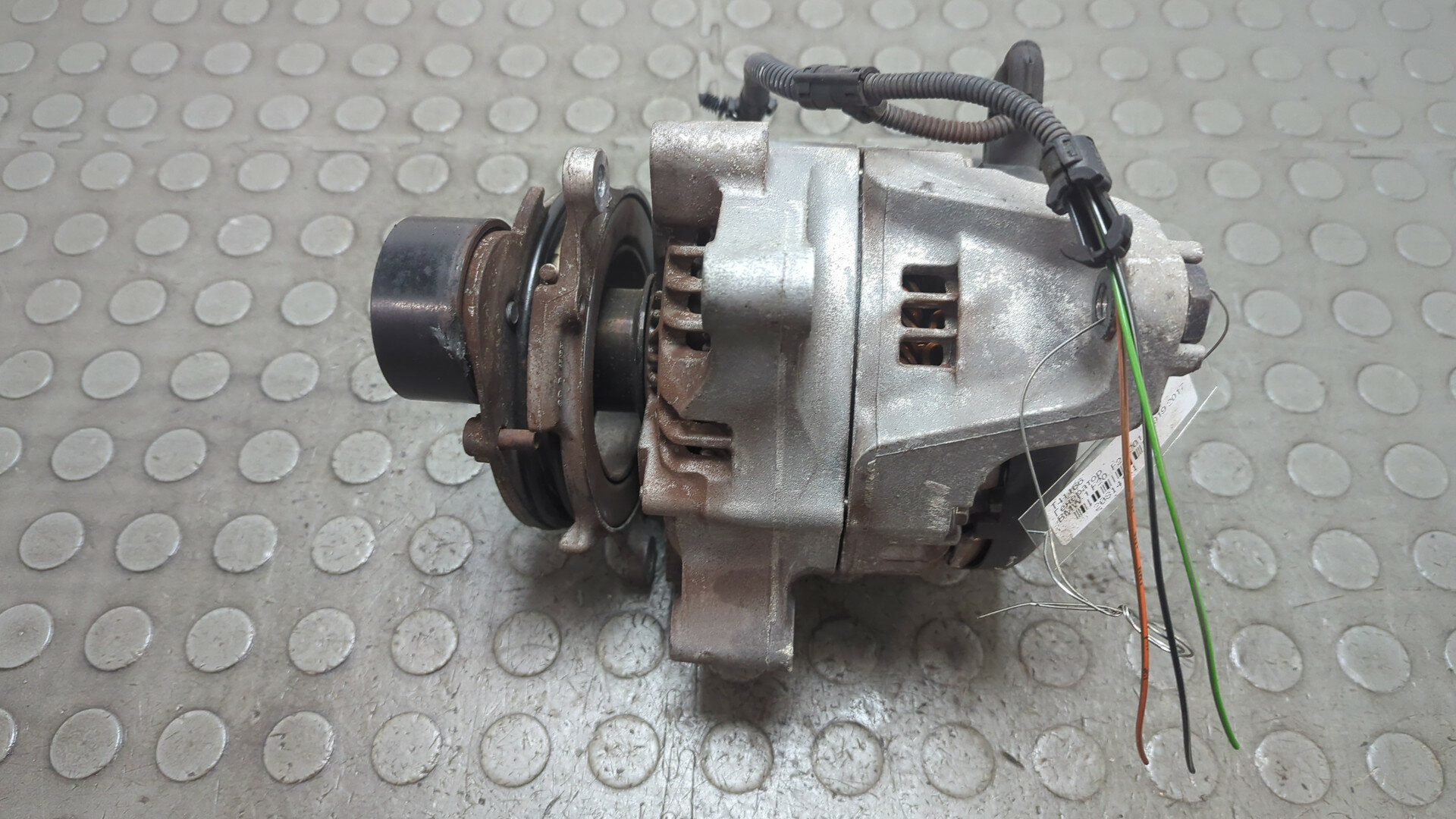 Генератор BMW 1 F20, F21 Б/У