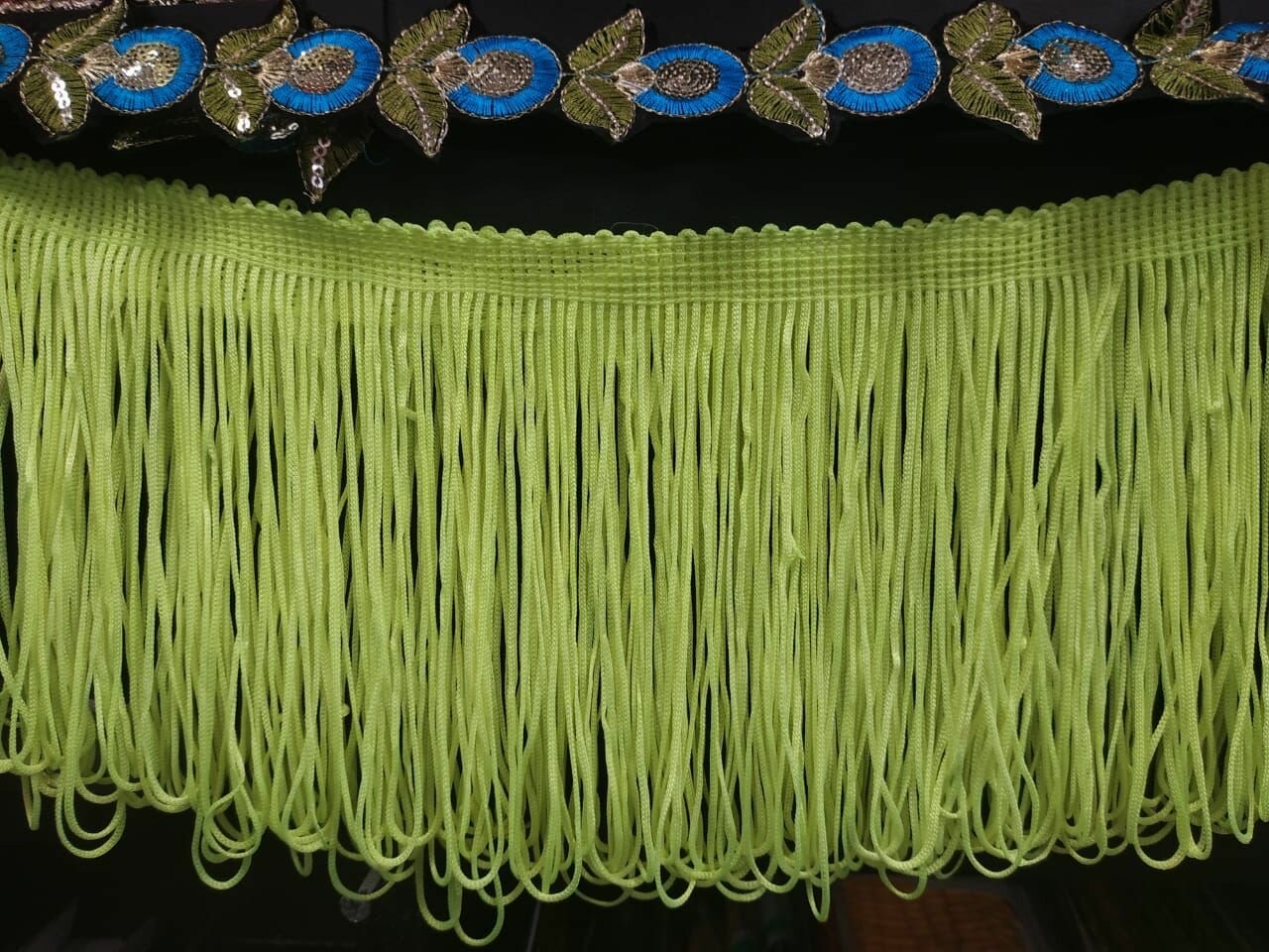 Бахрома для танцевальных костюмов, ширина 15 см,1 метр, Цвет: канарейка