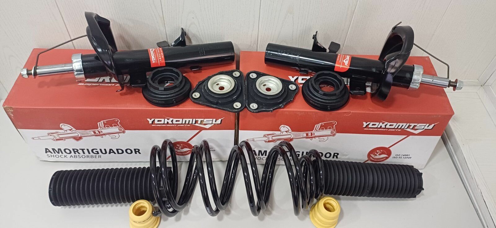 Передние амортизаторы Форд Фокус 3 ford focus 3 комплект с пружинами подшипниками опорами и пыльниками YOKOMITSU