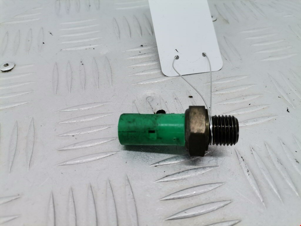 Датчик давления масла Renault Scenic 1 8200671286 арт. 1664081