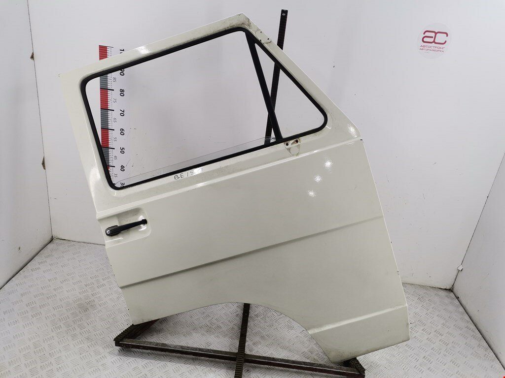 Дверь передняя правая Volkswagen LT 1 281831052B арт. 1775832