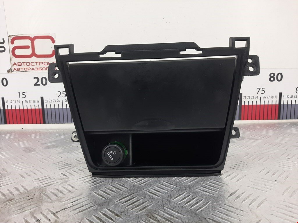 Бардачок (вещевой ящик) Suzuki SX4 1 7383079J10 арт. 1703108